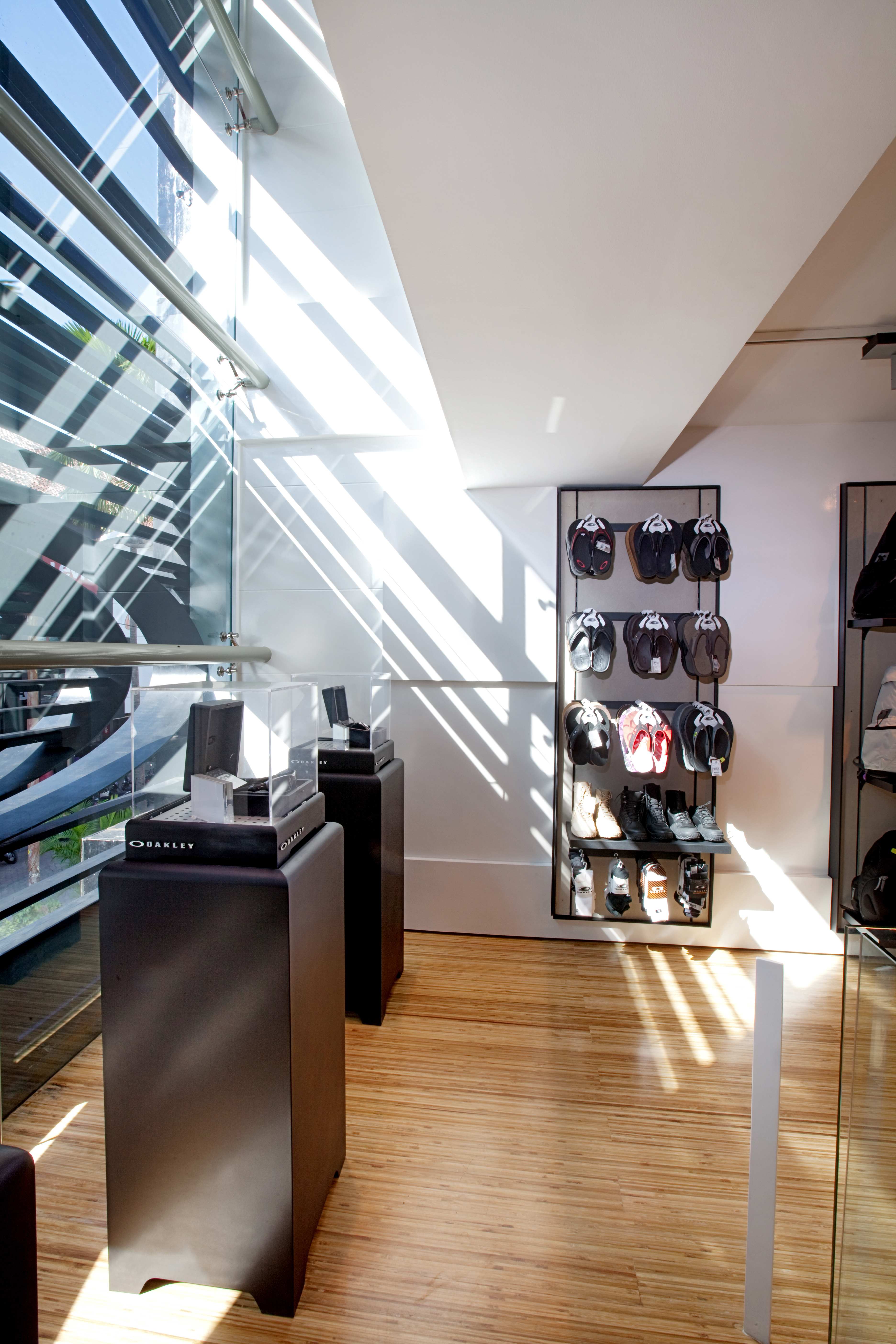 Oakley O-Store - Architizer