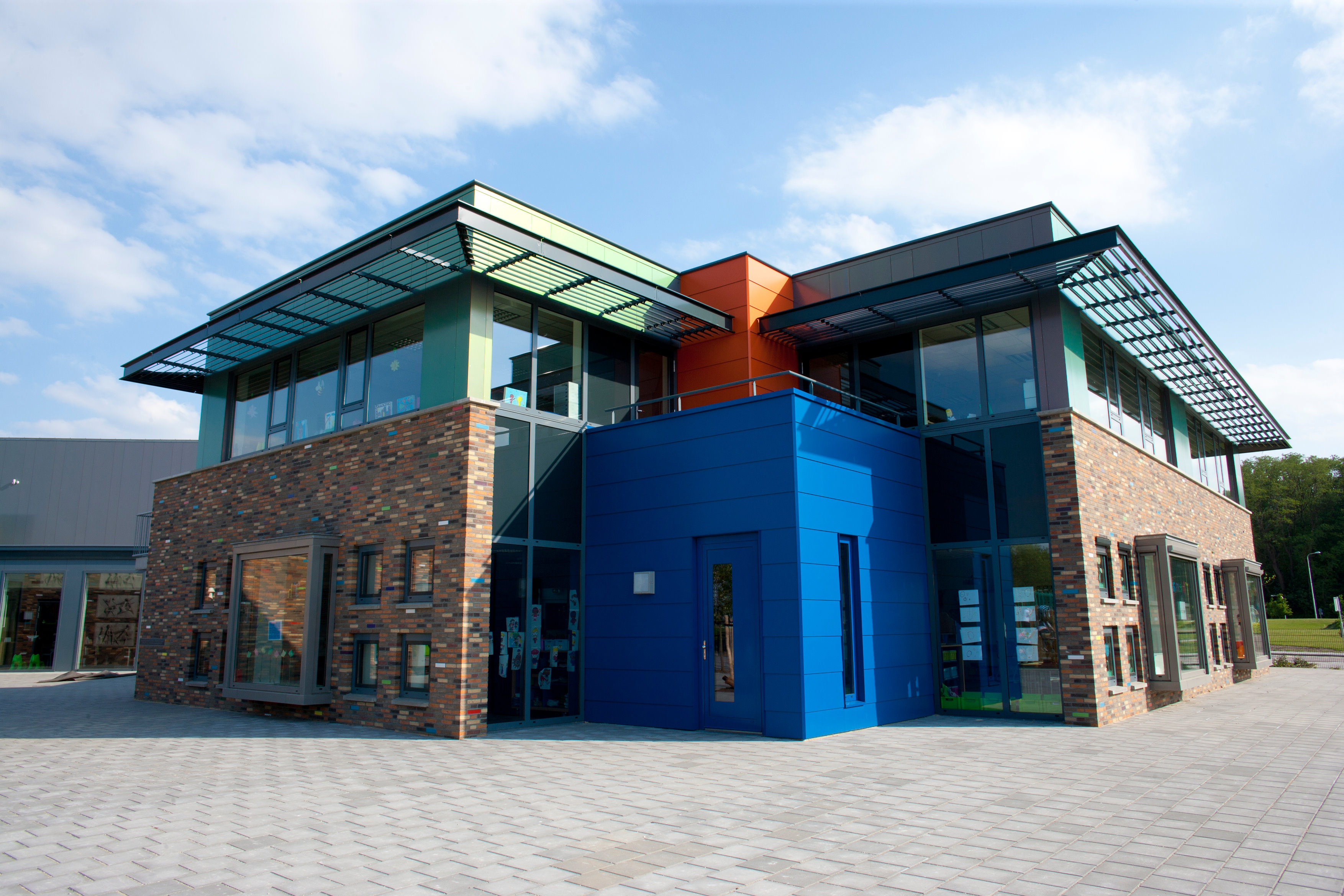 BMV School by Rockwool B.V. / Rockpanel Group - Architizer