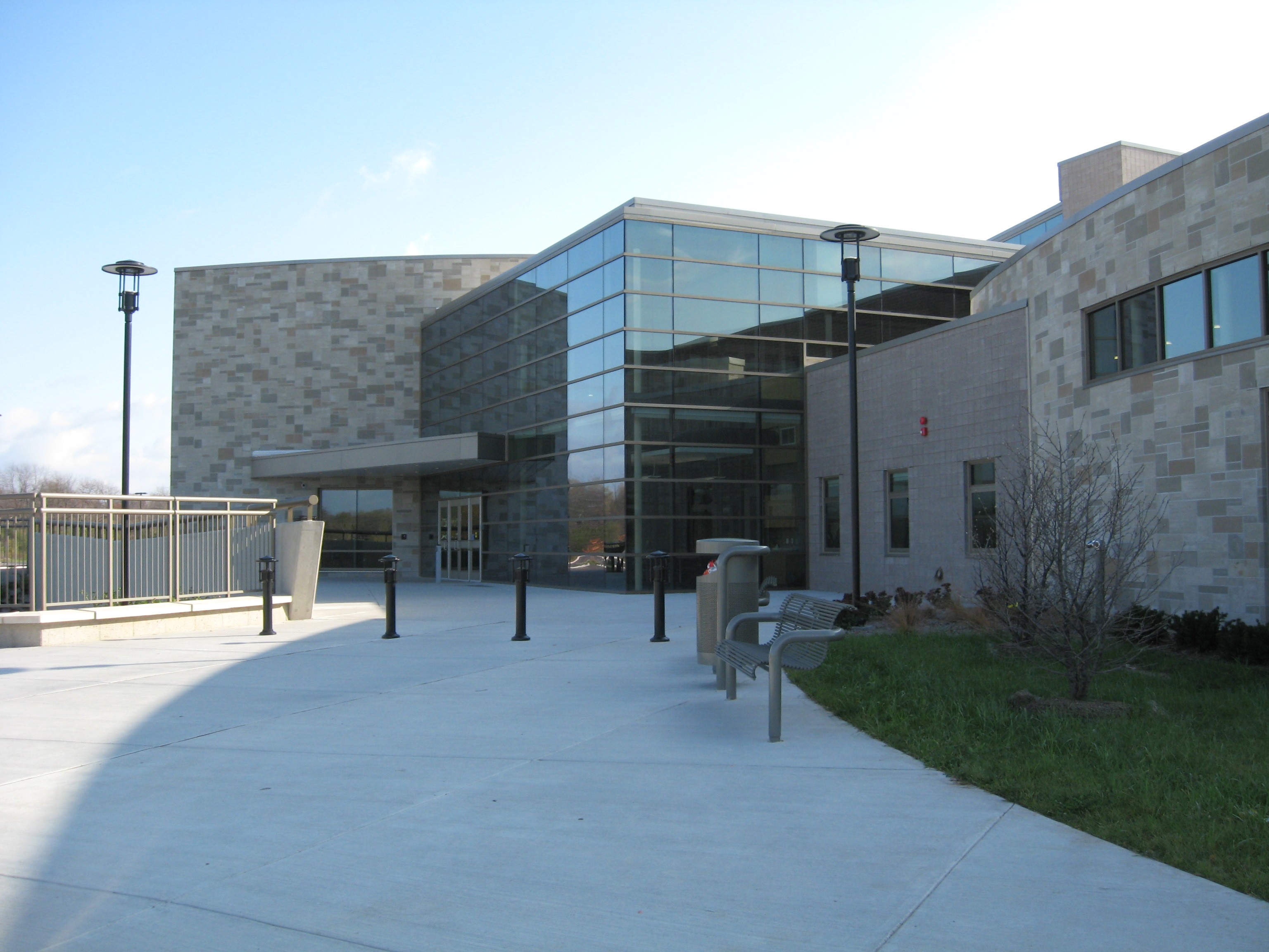 Linden Grove Middle School by Tower Pinkster - Architizer