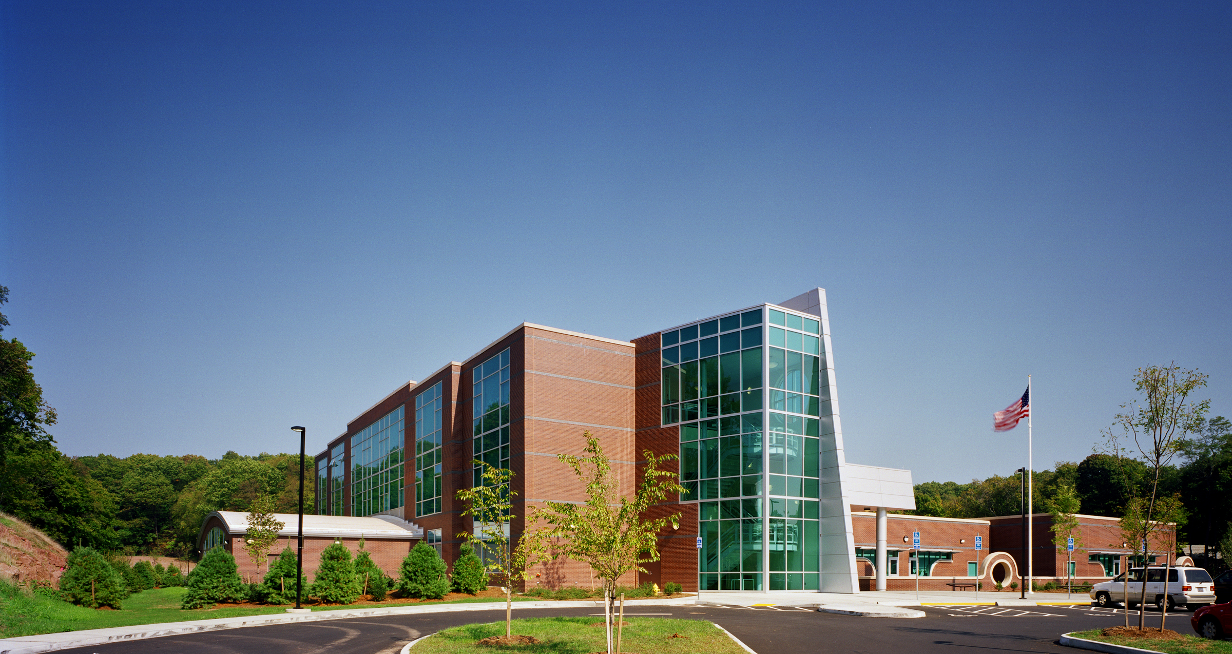 Benjamin Jepson Magnet School by KAGAN Architecture - Architizer