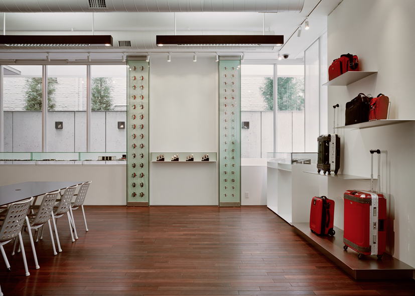 VICTORINOX JAPAN HEAD OFFICE BUILDING by STUDIO KUBOTA ARCHITECTURE ...