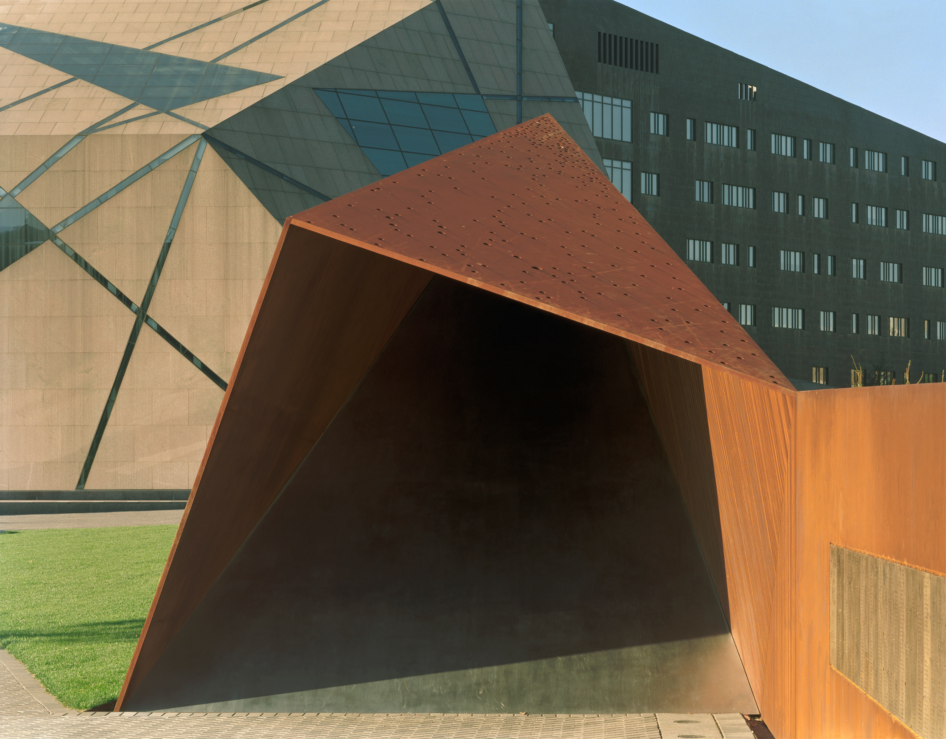 Gateway Landmark by Antoine Predock Architect - Architizer