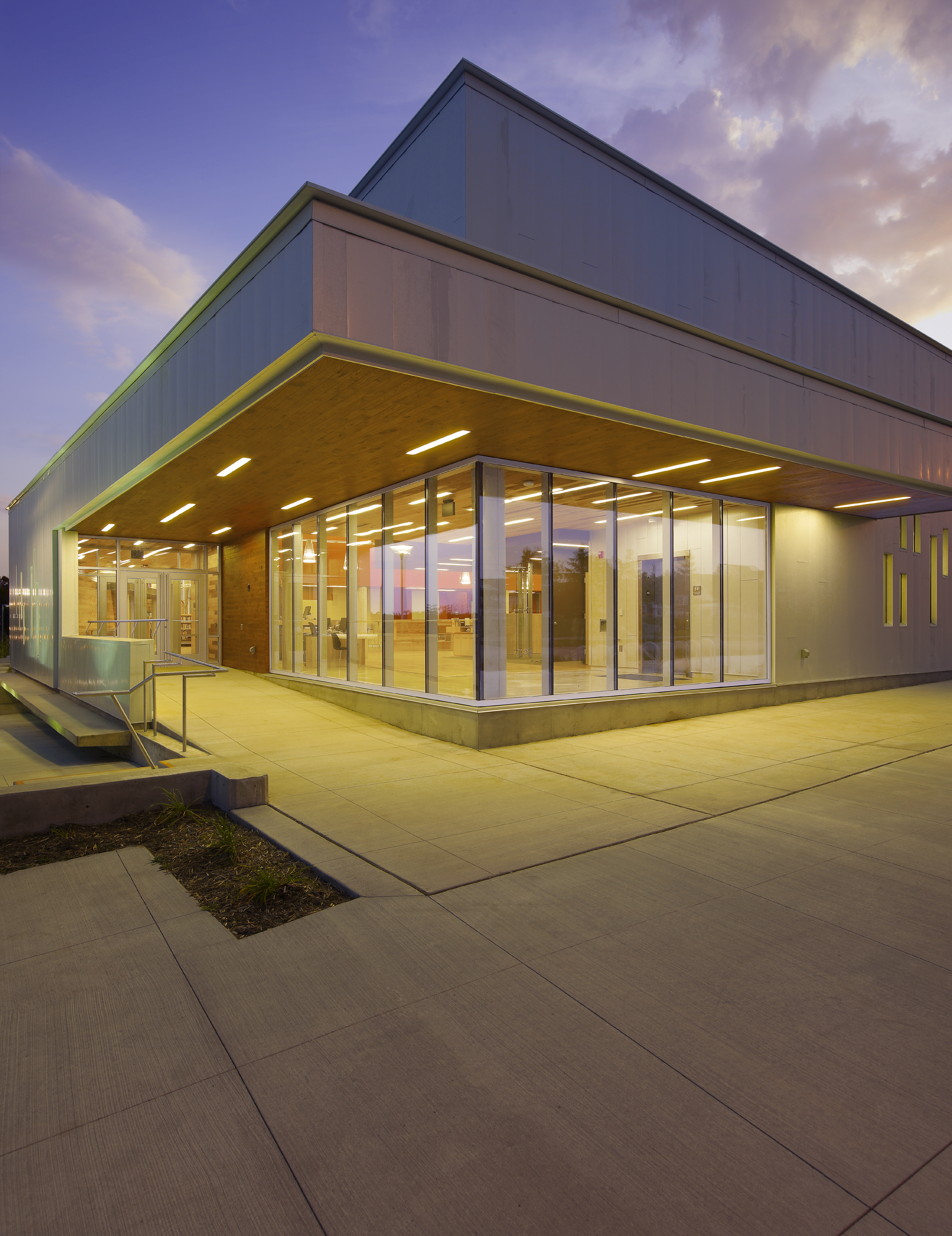 Ann Arbor District Library - Traverwood Branch by INFORM Studio ...
