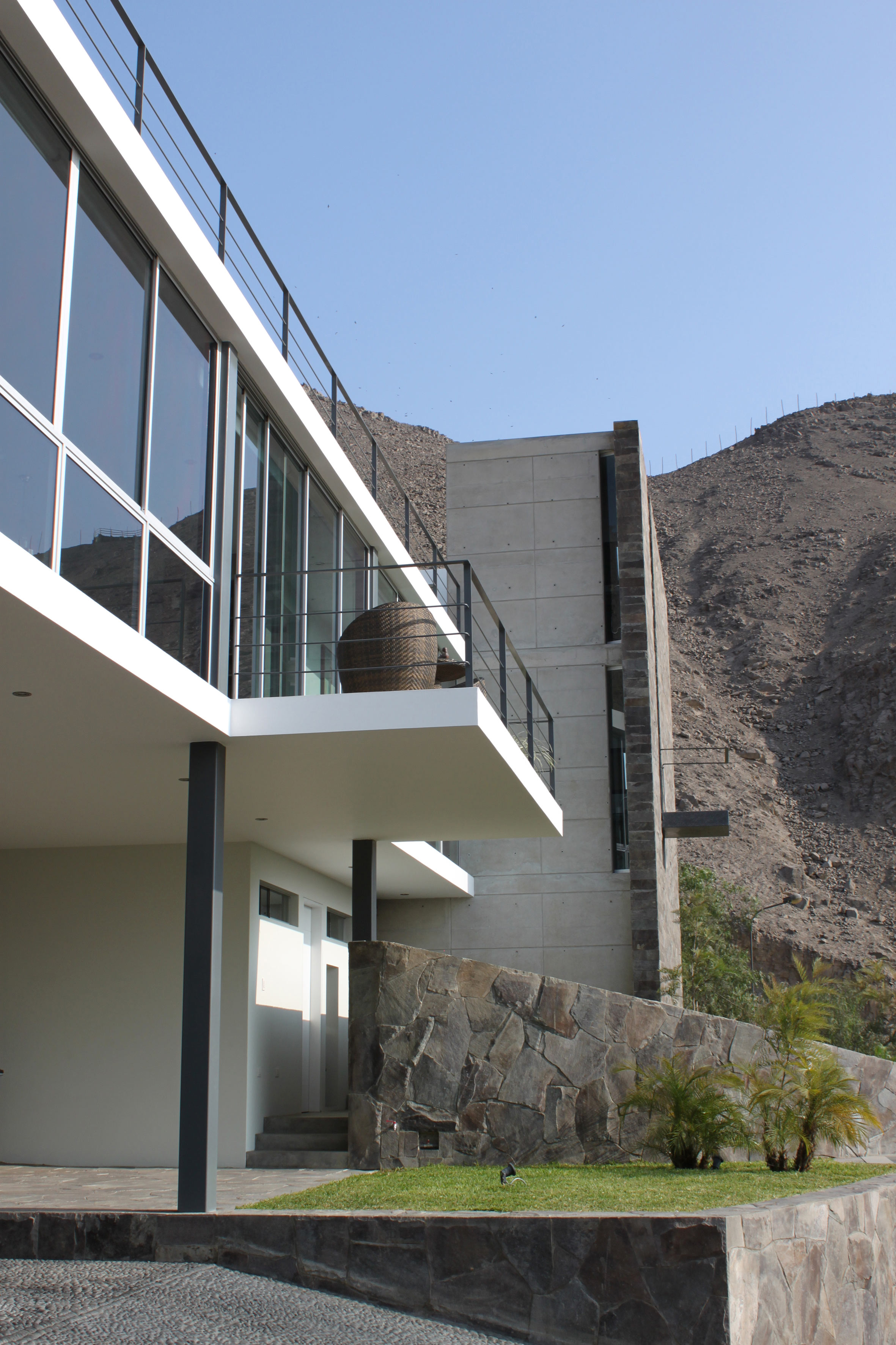 Viewpoint House by NIKOLAS BRICEÑO arquitectura - Architizer
