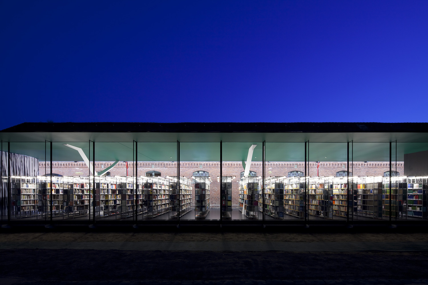 Library for Architecture, Art and Design by zauberscho(e)n - Architizer