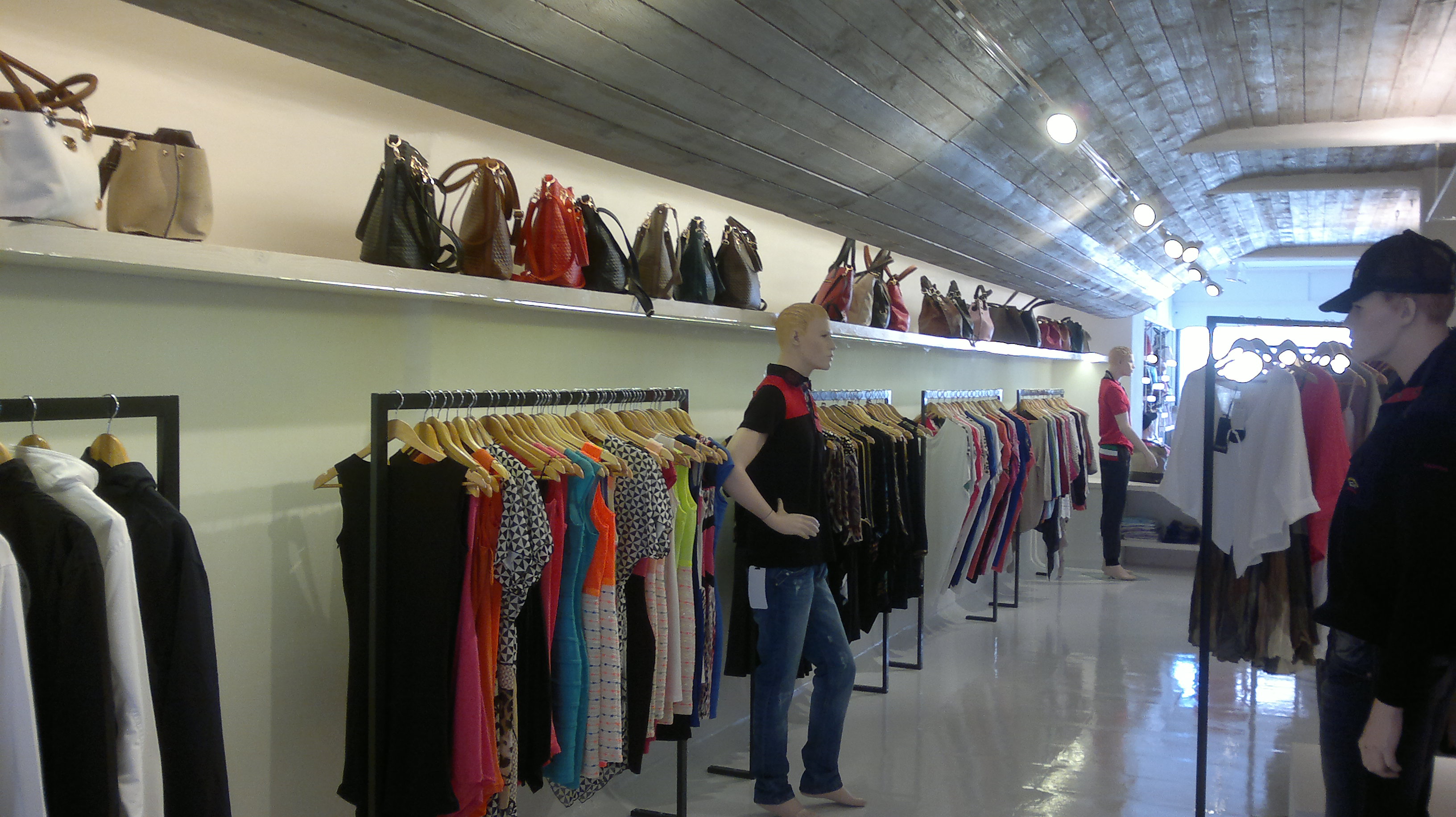 GD clothes Butique Hersonisos Crete - Architizer
