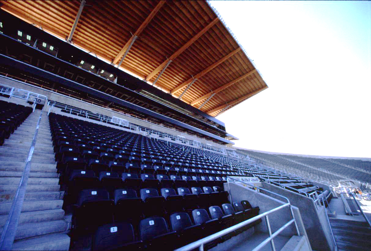 Autzen Stadium, University of Oregon - Architizer