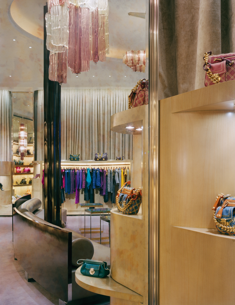 Marc Jacobs Los Angeles by Jaklitsch / Gardner Architects - Architizer