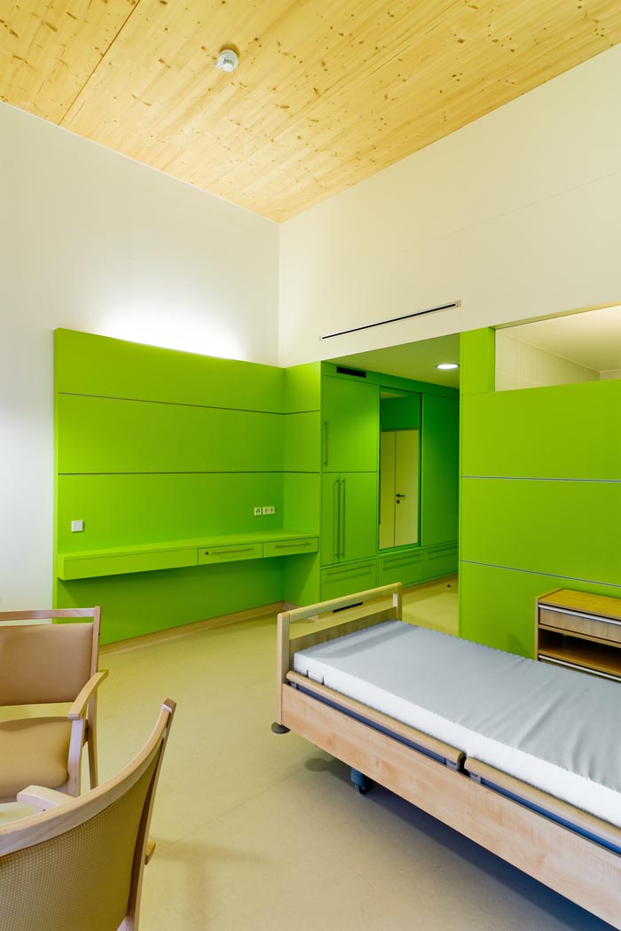 Hainburg nursing home by Architekt Christian Kronaus, KNOWSPACE ...