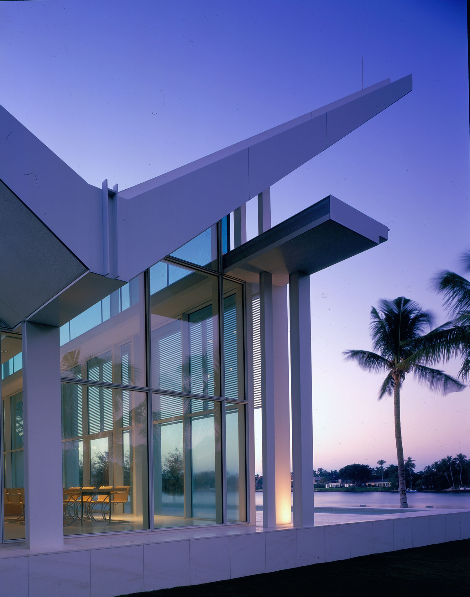 Idea 142710: Neugebauer House by Richard Meier & Partners Architects in ...