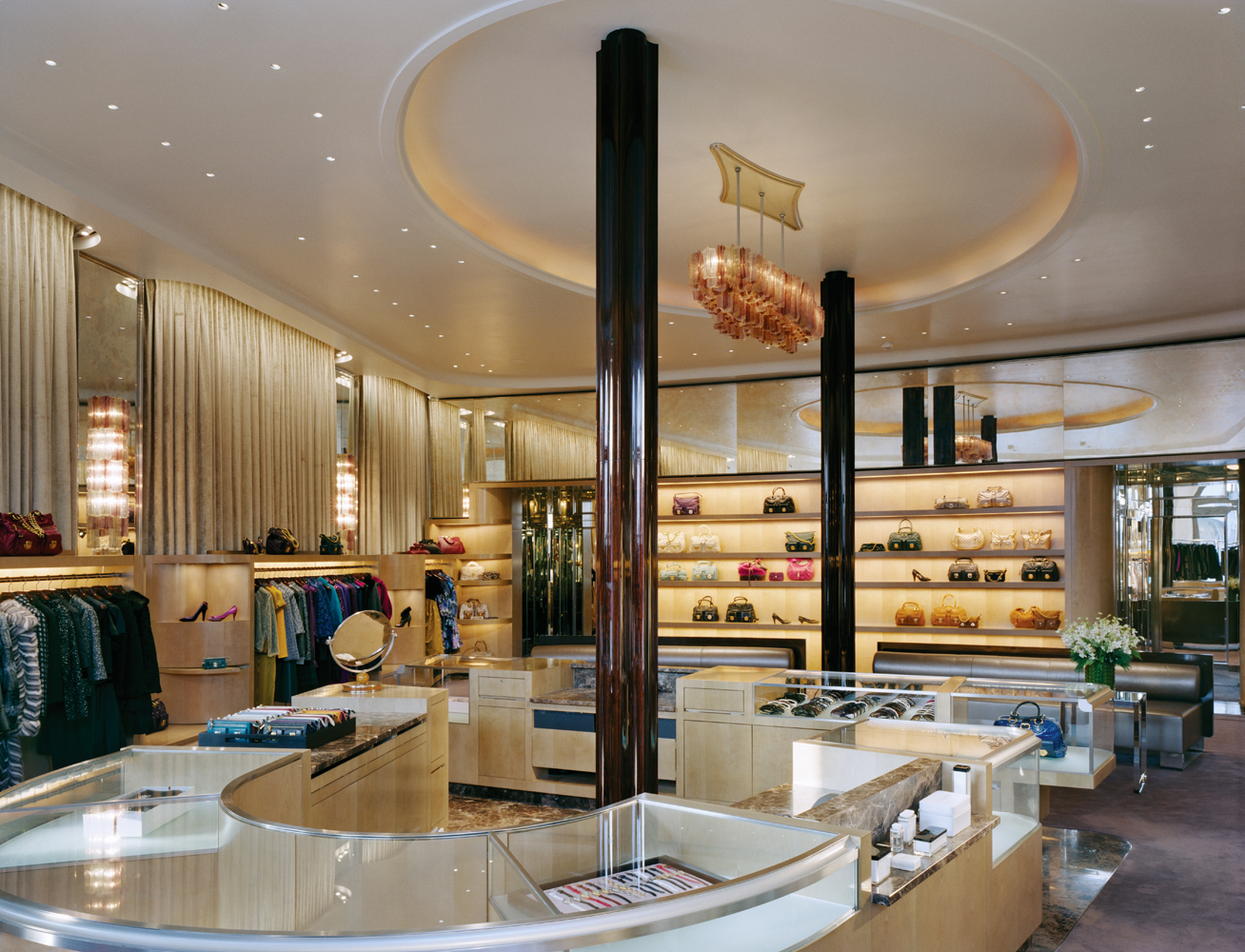 Marc Jacobs Los Angeles by Jaklitsch / Gardner Architects - Architizer