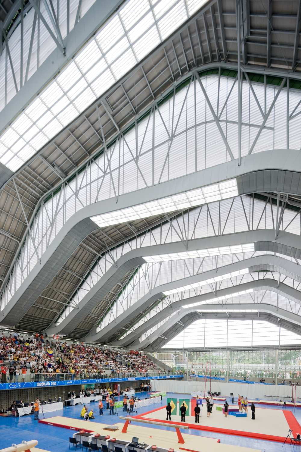 4 Sports scenarios by EL EQUIPO MAZZANTI - Architizer