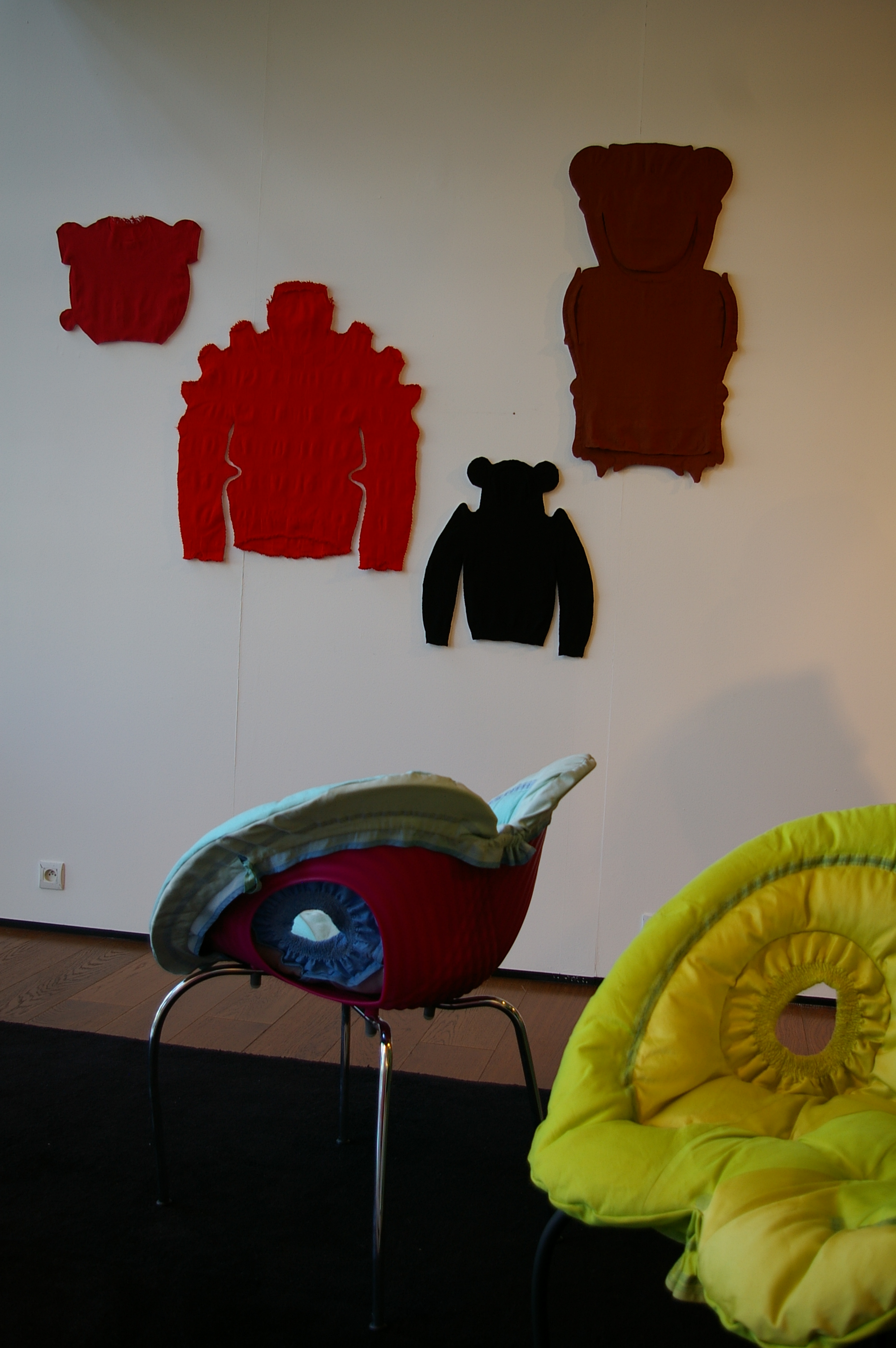 Har Design_shop installation - Architizer