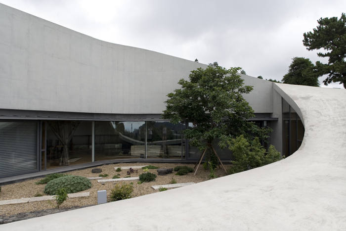 Scissor House by BCHO Architects Associates - Architizer