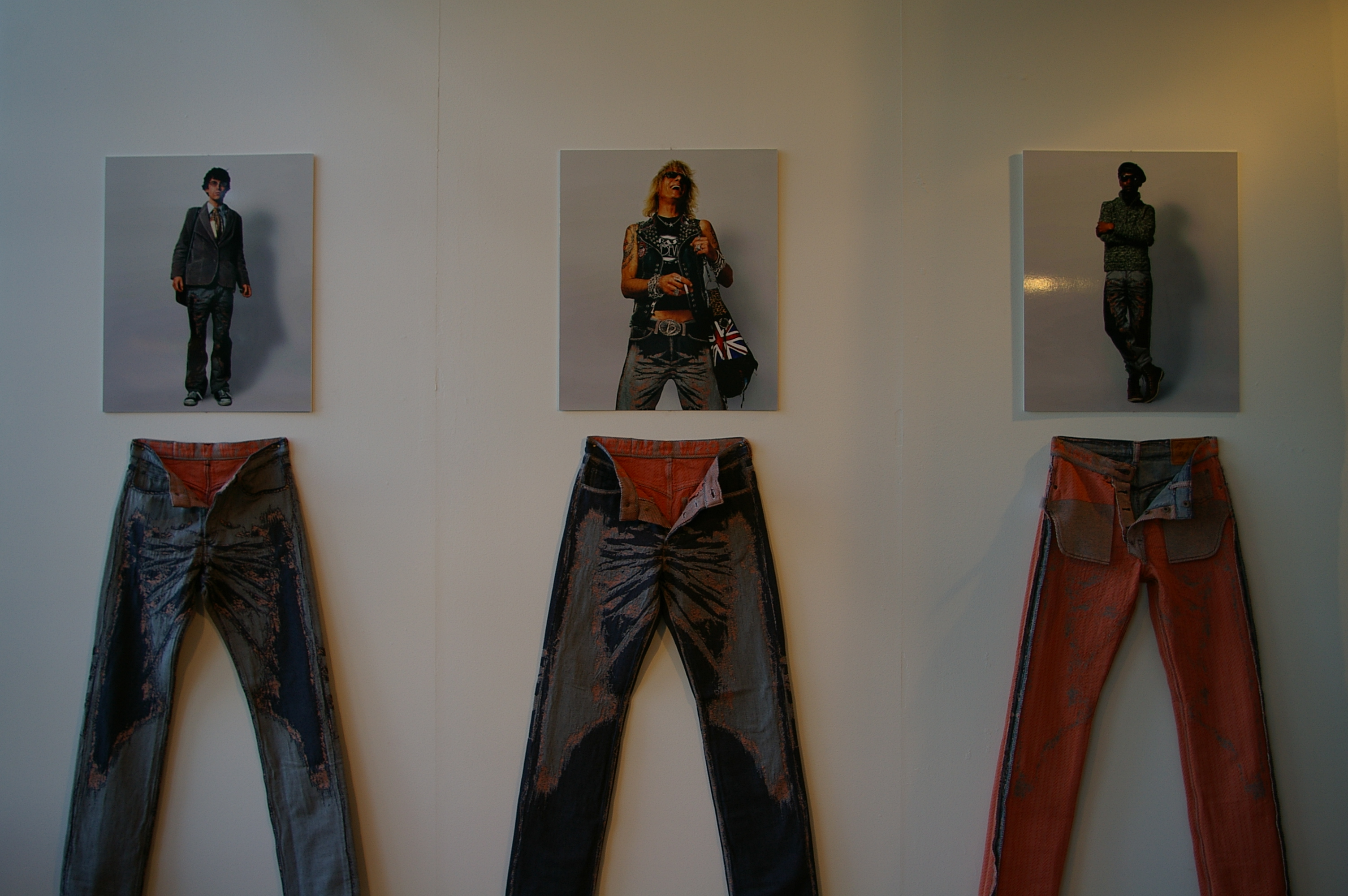 Har Design_shop installation - Architizer