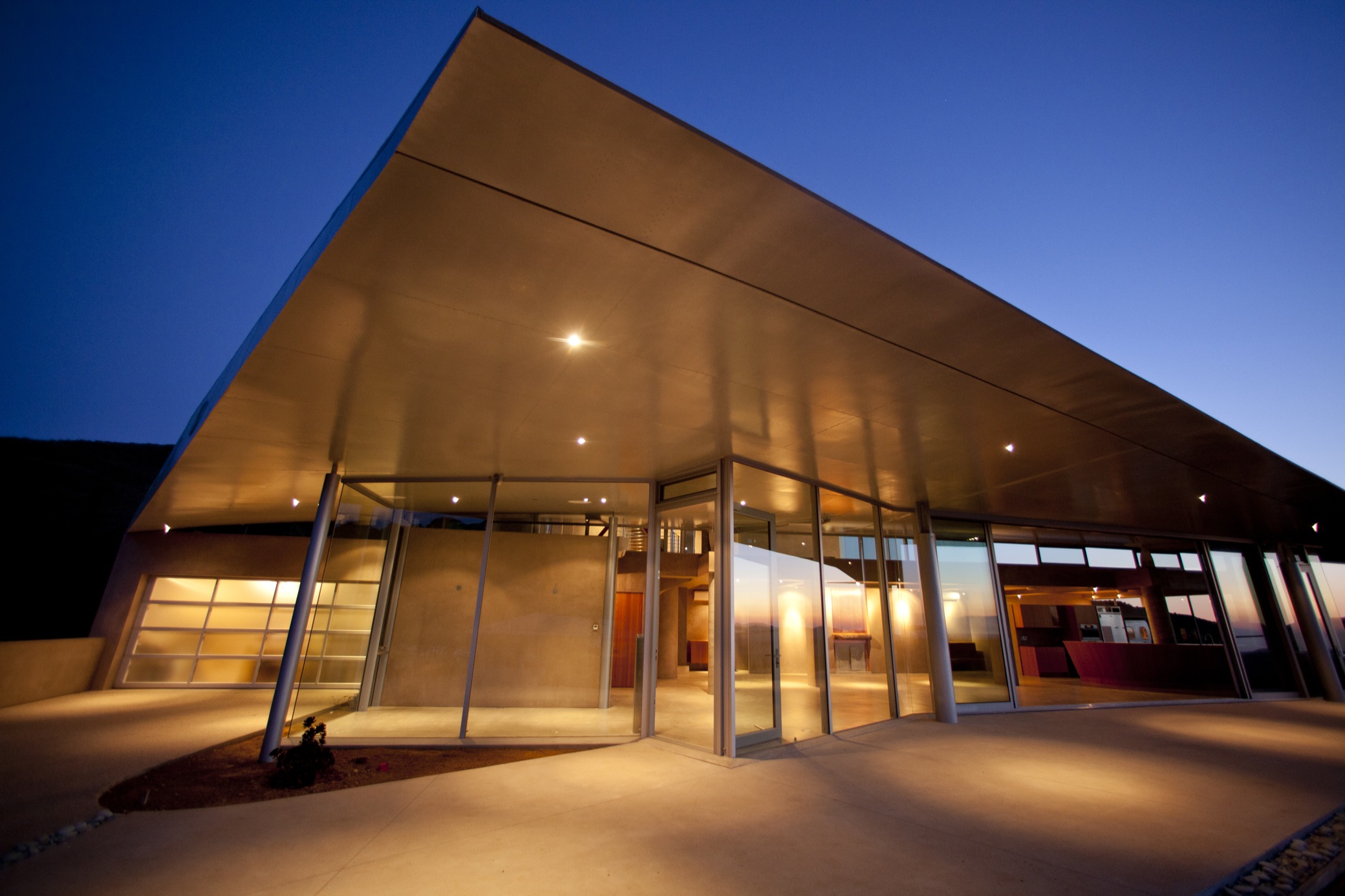 747 House by David Hertz Architects, Studio of Environmental ...