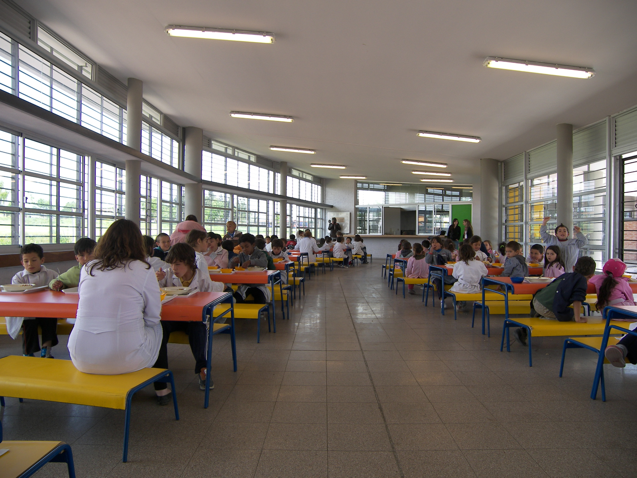 Public Elementary School nº 92 of Montevideo, Escuela nº92 de Tiempo ...