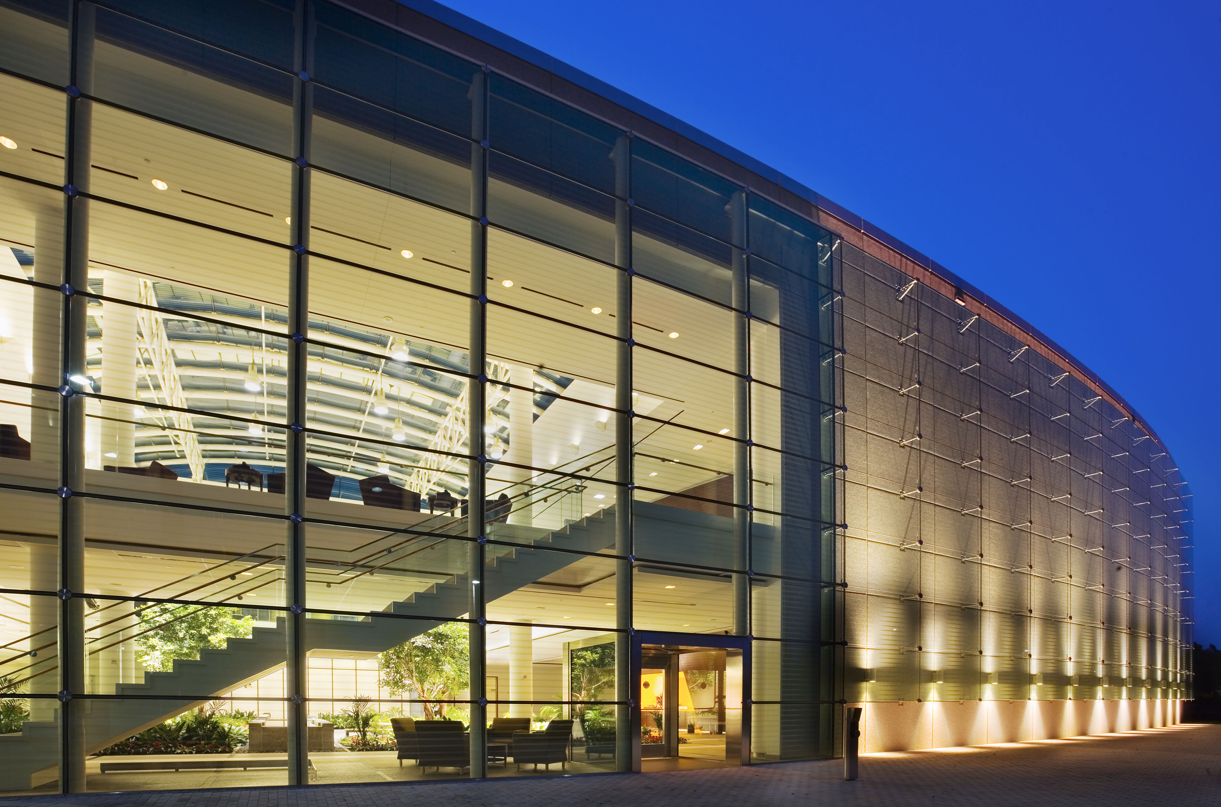 Capital One Auditorium and Winter Garden by Robert Siegel Architects ...