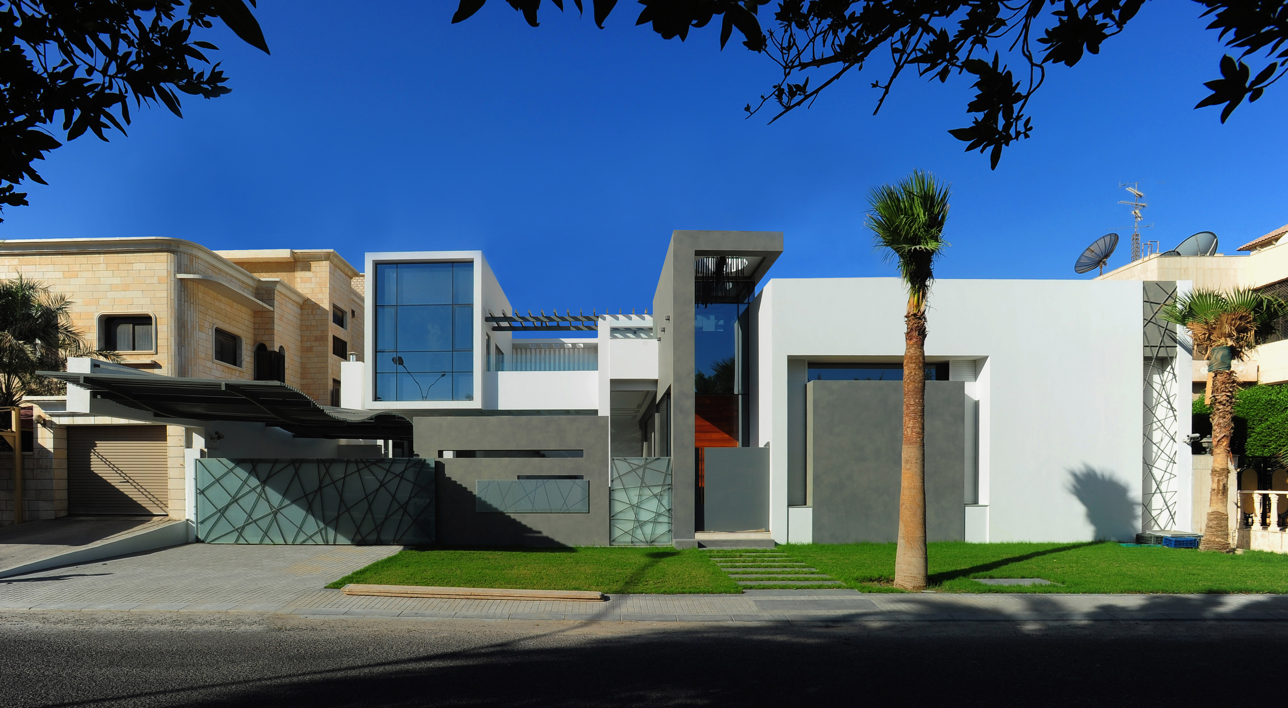 Single Family Residence in Kuwait by Roma International, Architect Issa ...