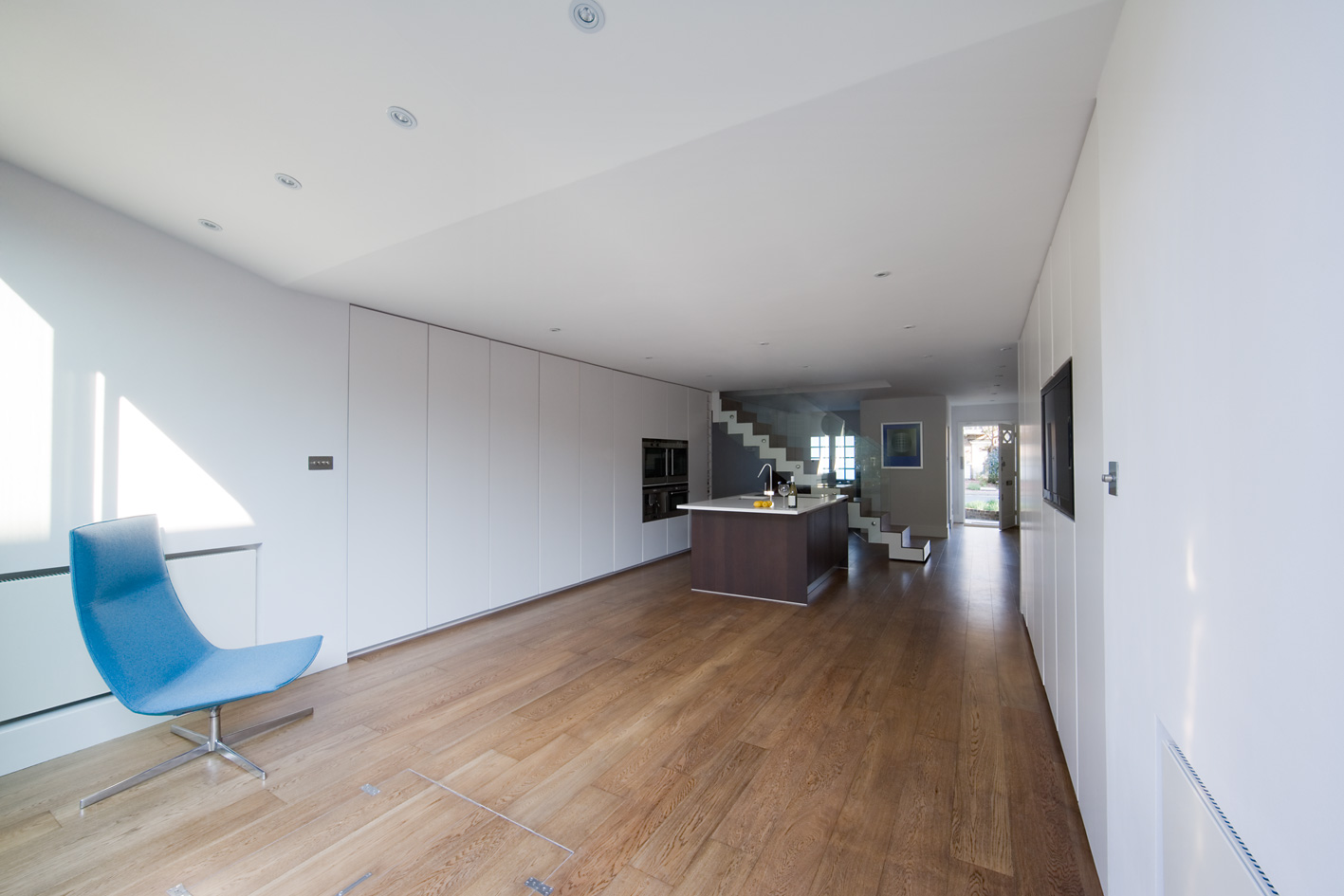 15° Off-White House - Architizer