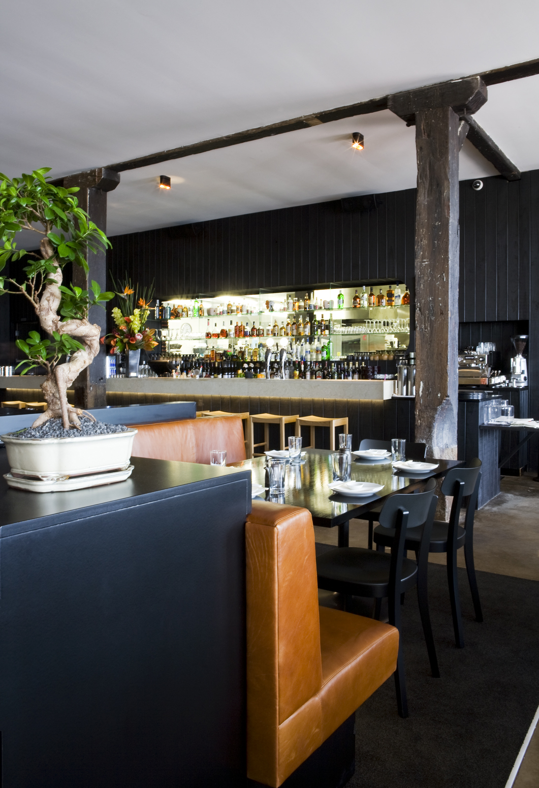 Ebisu Restaurant Auckland by Dorrington Atcheson Architects, Veneer Ltd ...