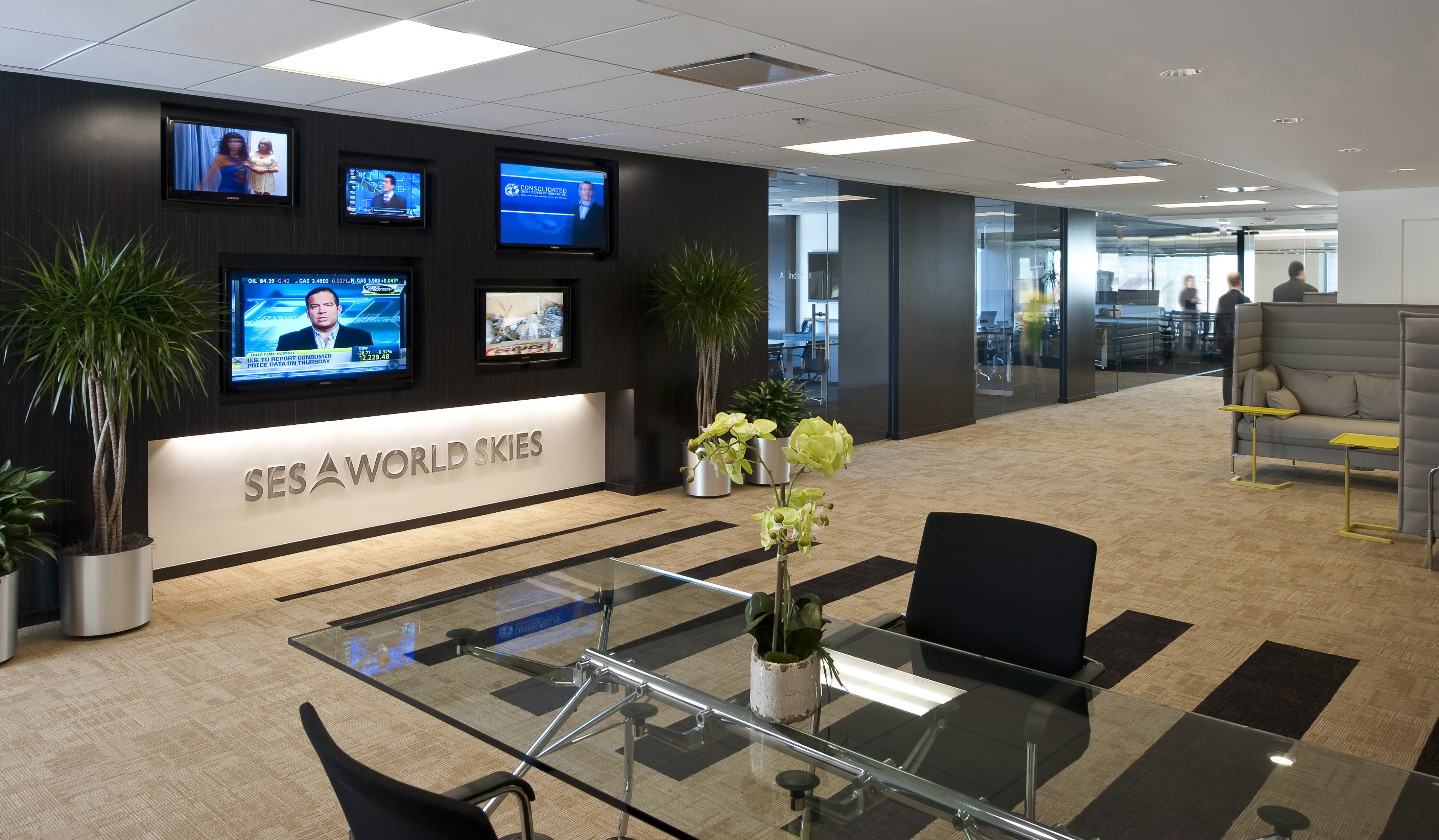 SES Corporate Office - Washington D.C. by Eckhart Workspace Architects ...