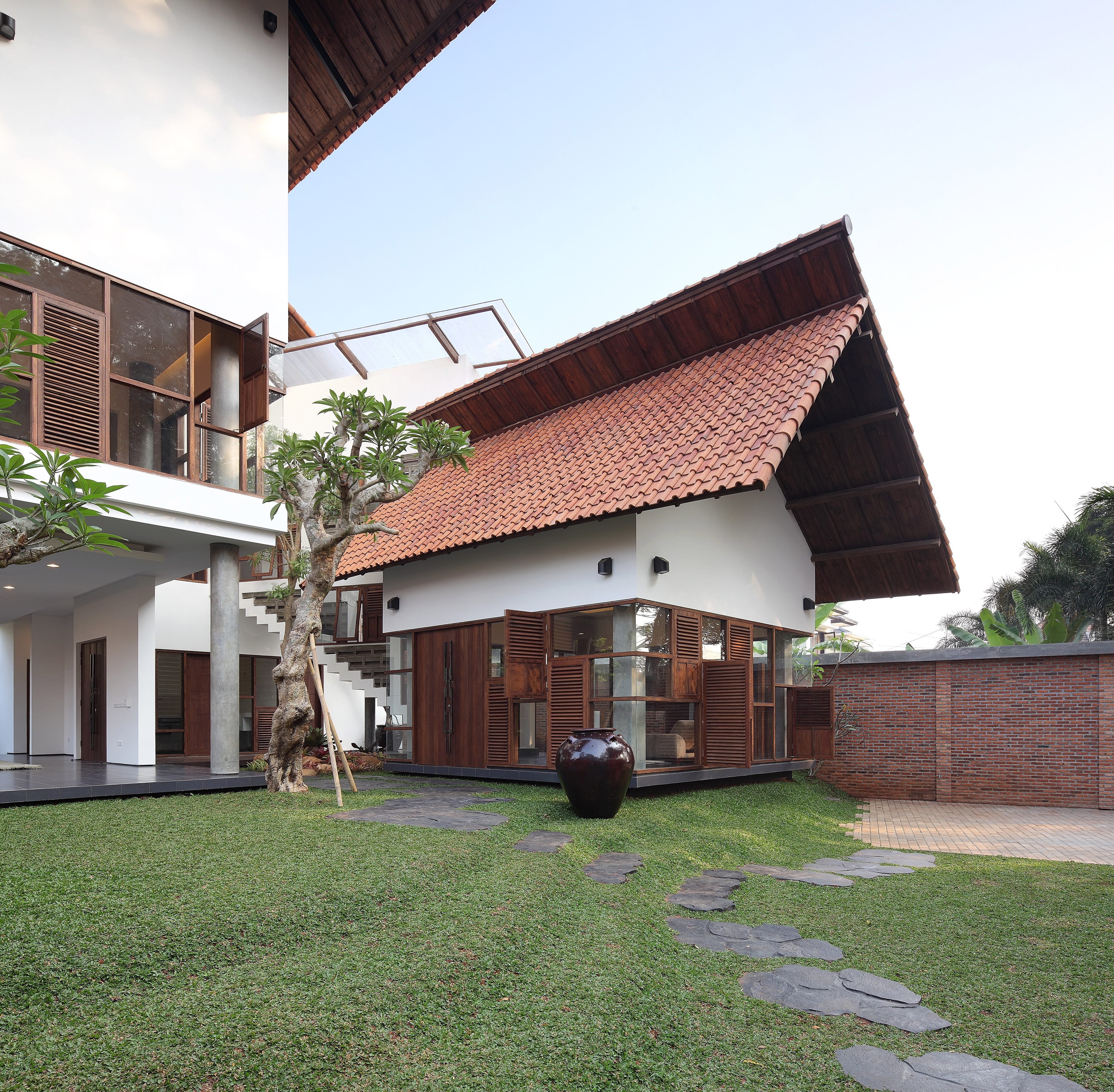 The Distort House by TWS and Partners - Architizer