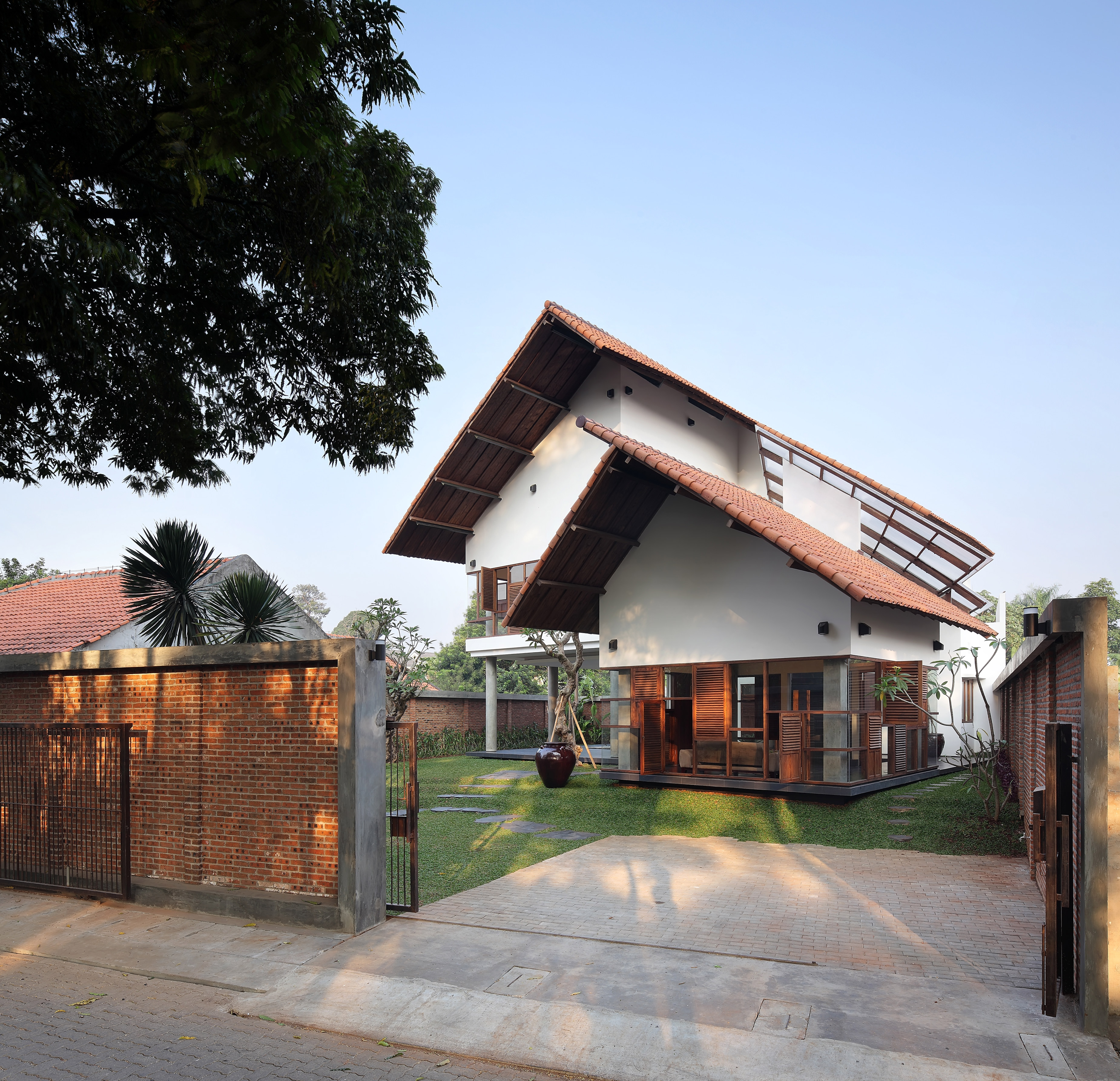 The Distort House by TWS and Partners - Architizer