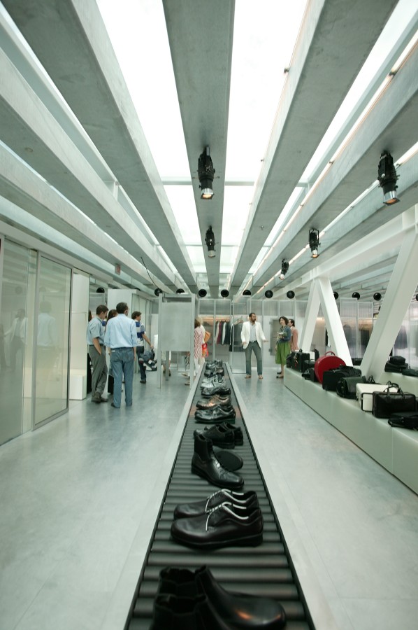 Prada Los Angeles Epicenter - Architizer