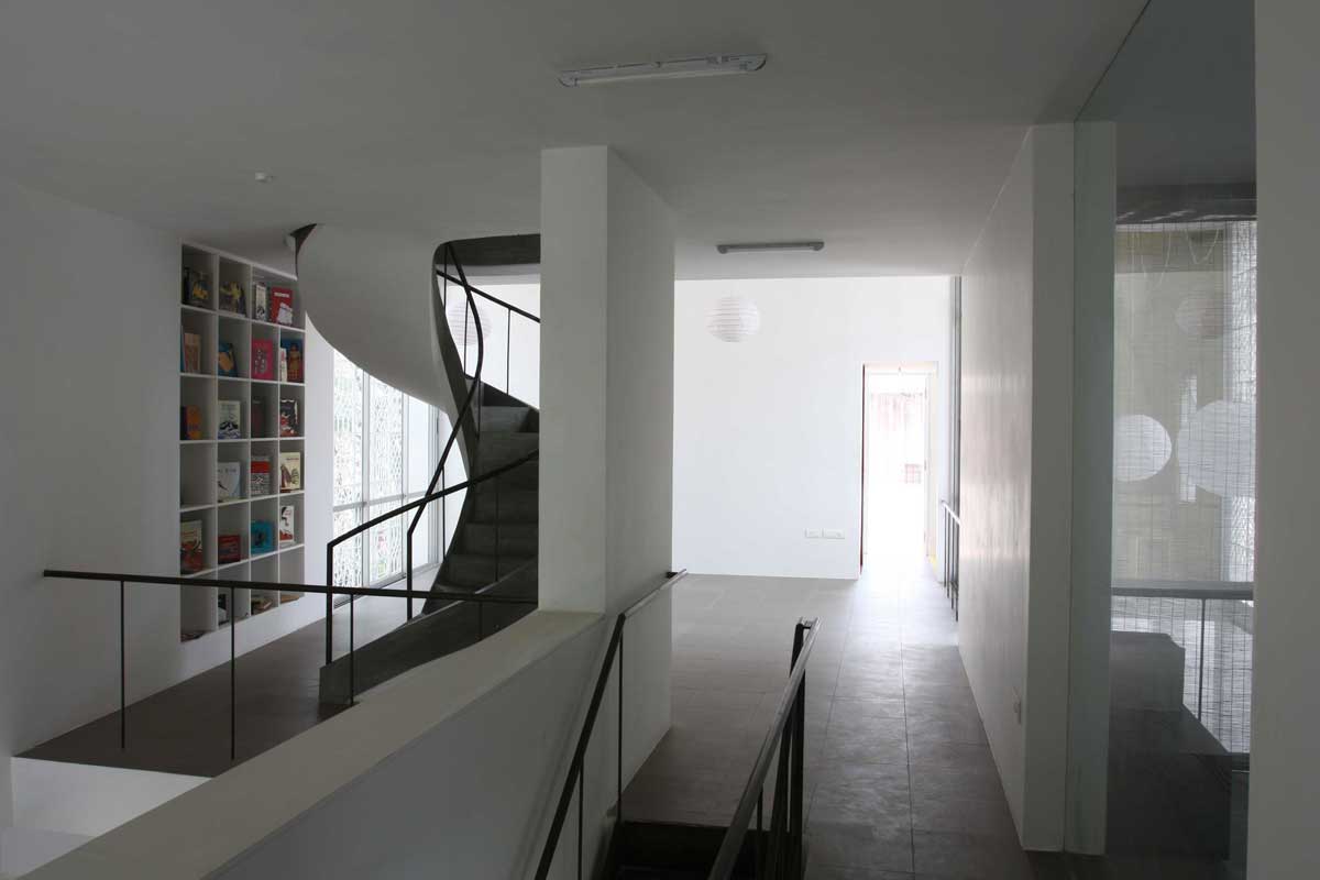 Book Bulding by MOAD - Architizer