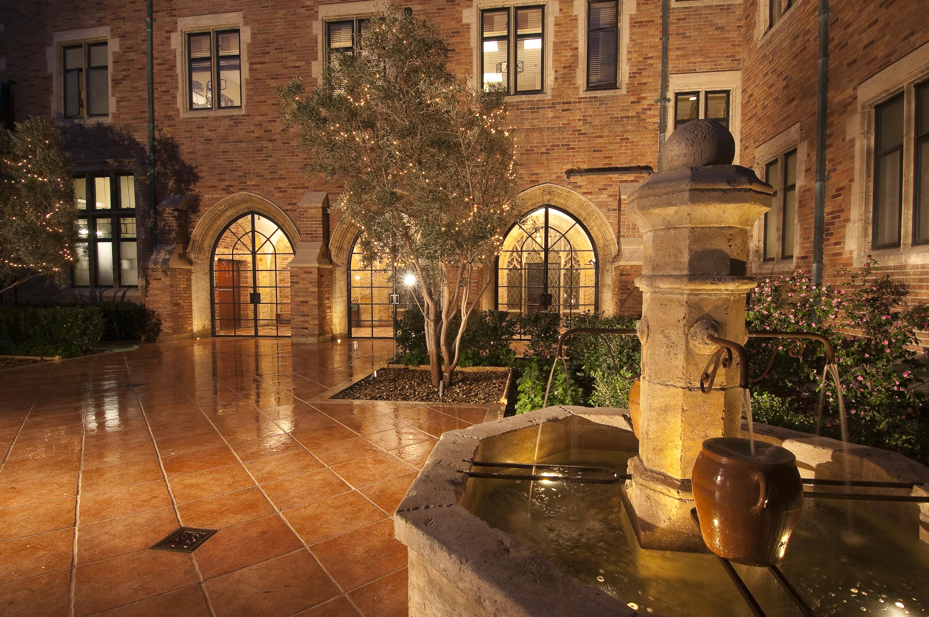 Dunn Courtyard - Architizer