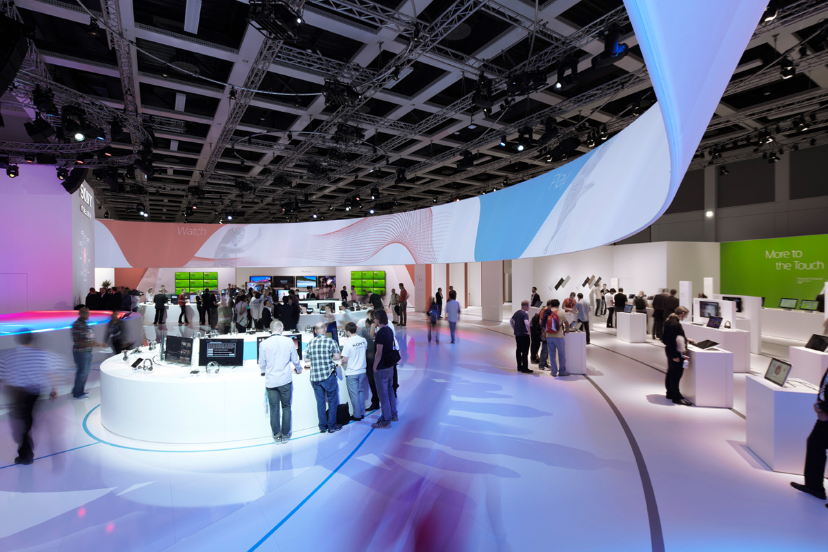 The Audi quattro Bar – a Brand Experience above St. Moritz - Architizer