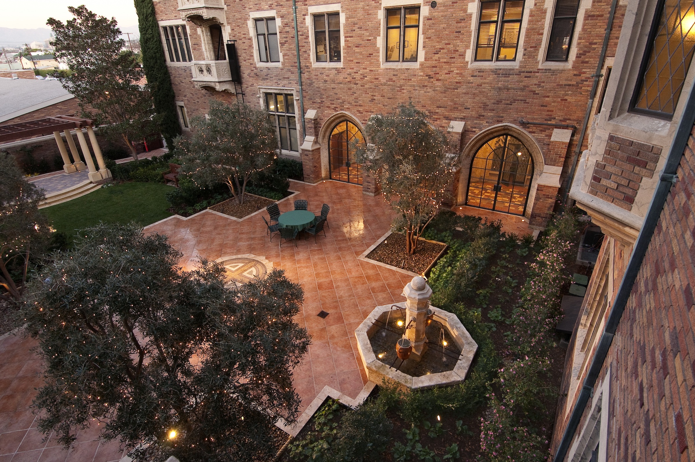 Dunn Courtyard - Architizer