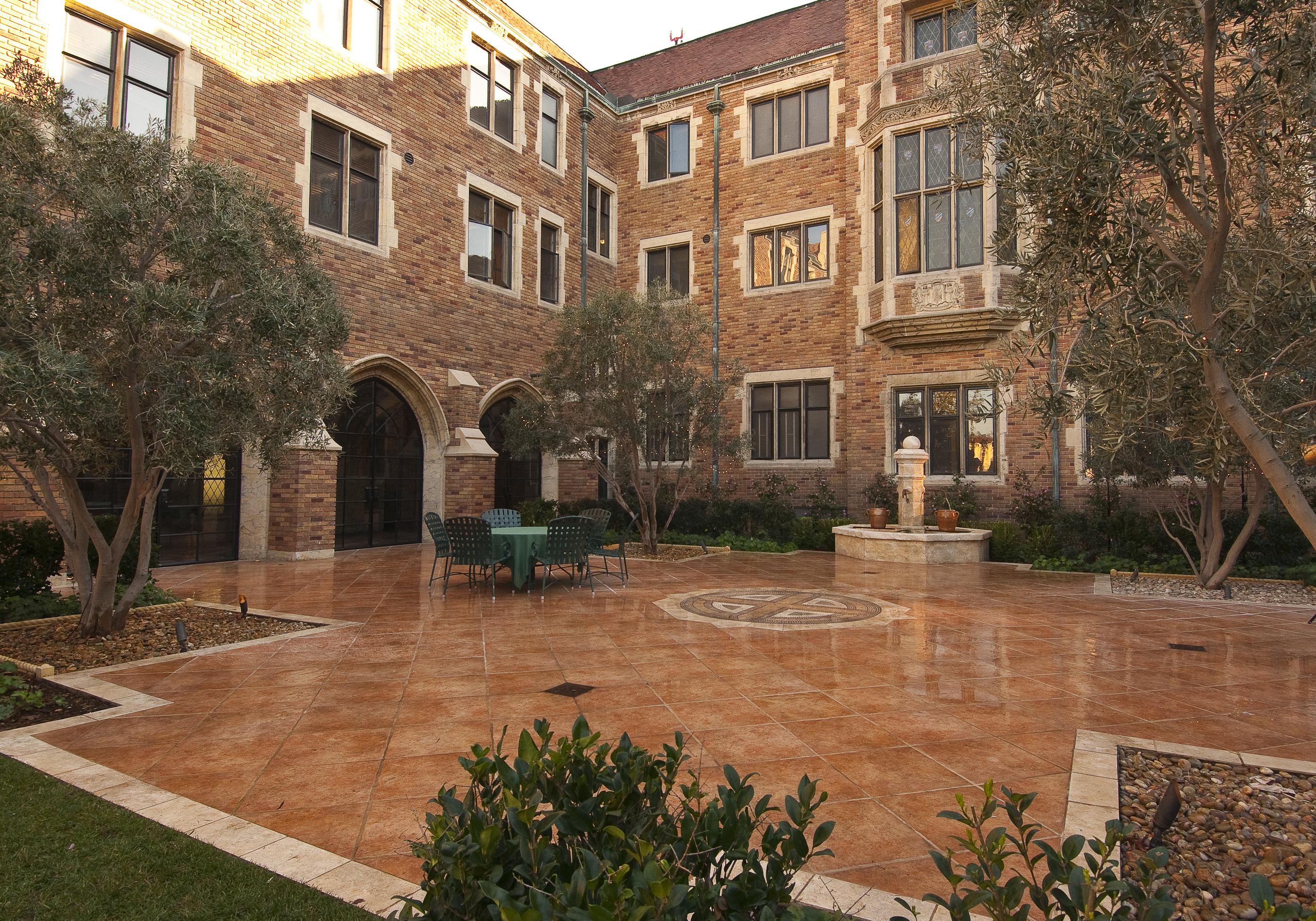 Dunn Courtyard - Architizer