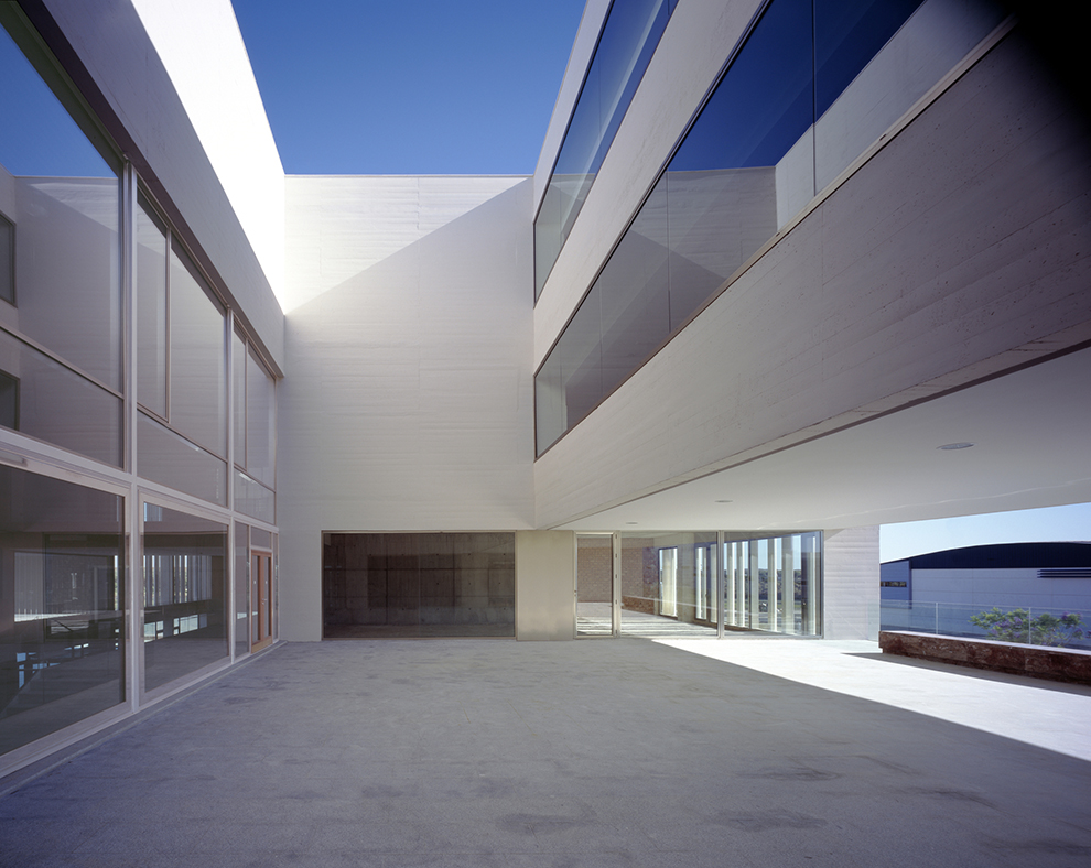 Aeropolis Enterprise Center by Estudio Carbajal - Architizer