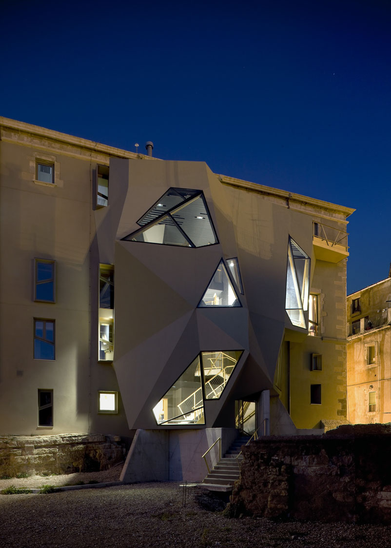 Landscape hall facade by Bailo Rull Arquitectura - Architizer