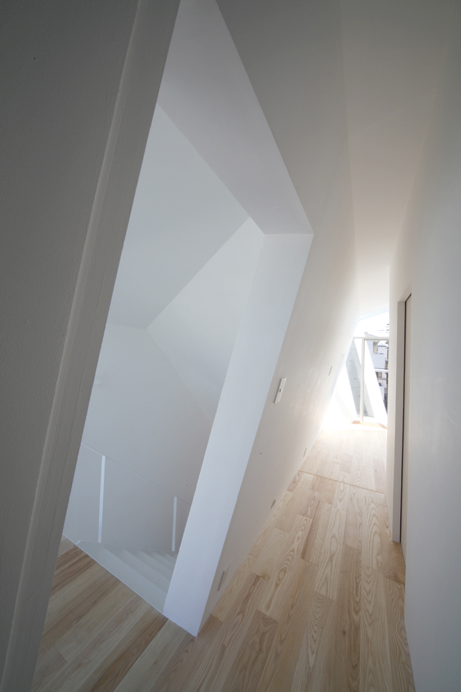 House Folded by Alphaville - Architizer