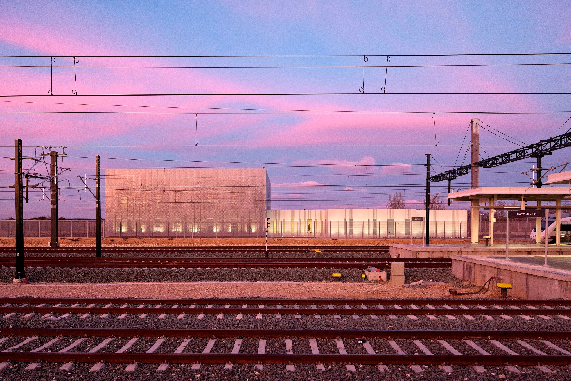 Railway Control Center by Moreno del Valle Arquitectos - Architizer