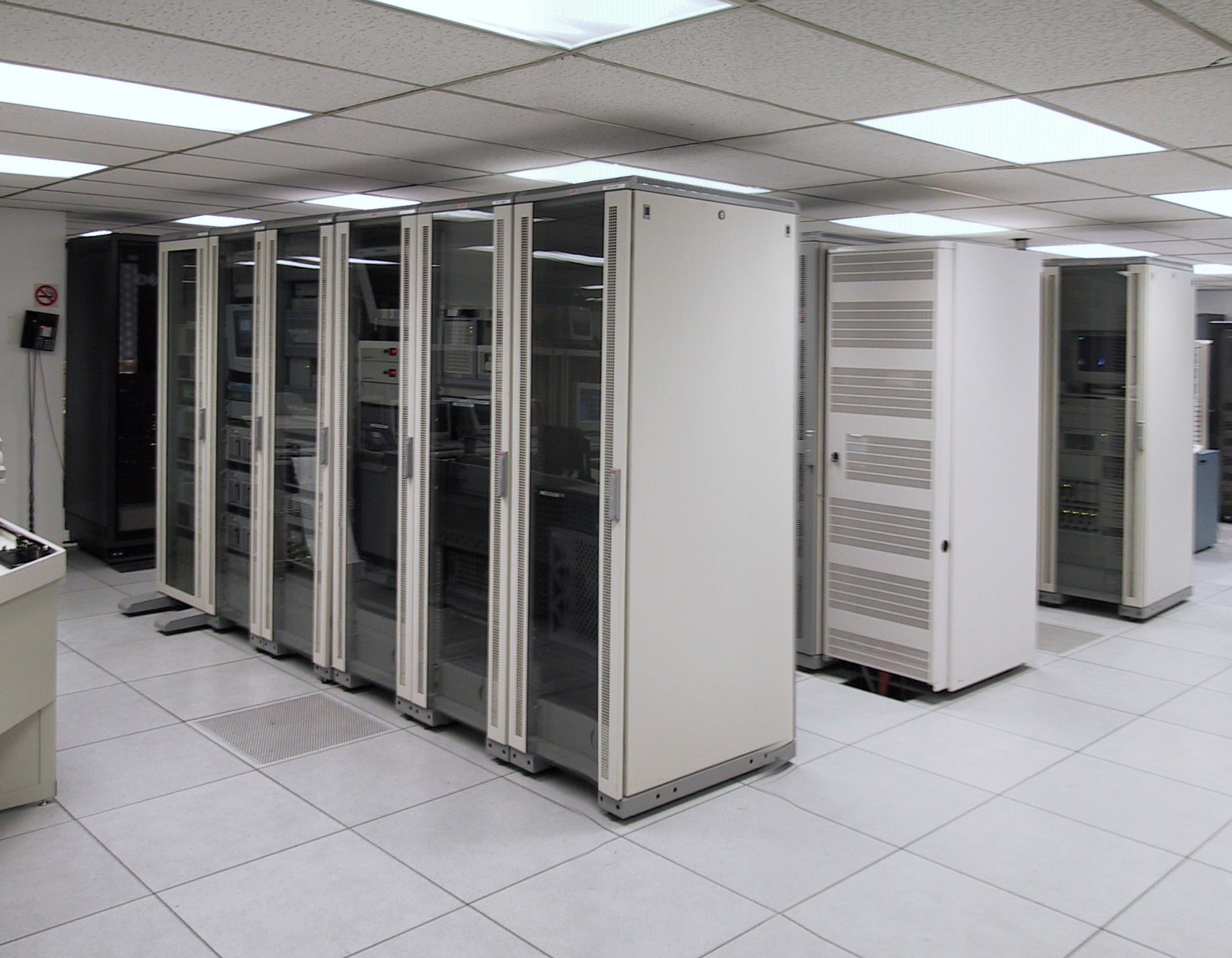 New York Public Library / Information Technology Group Data Center by ...