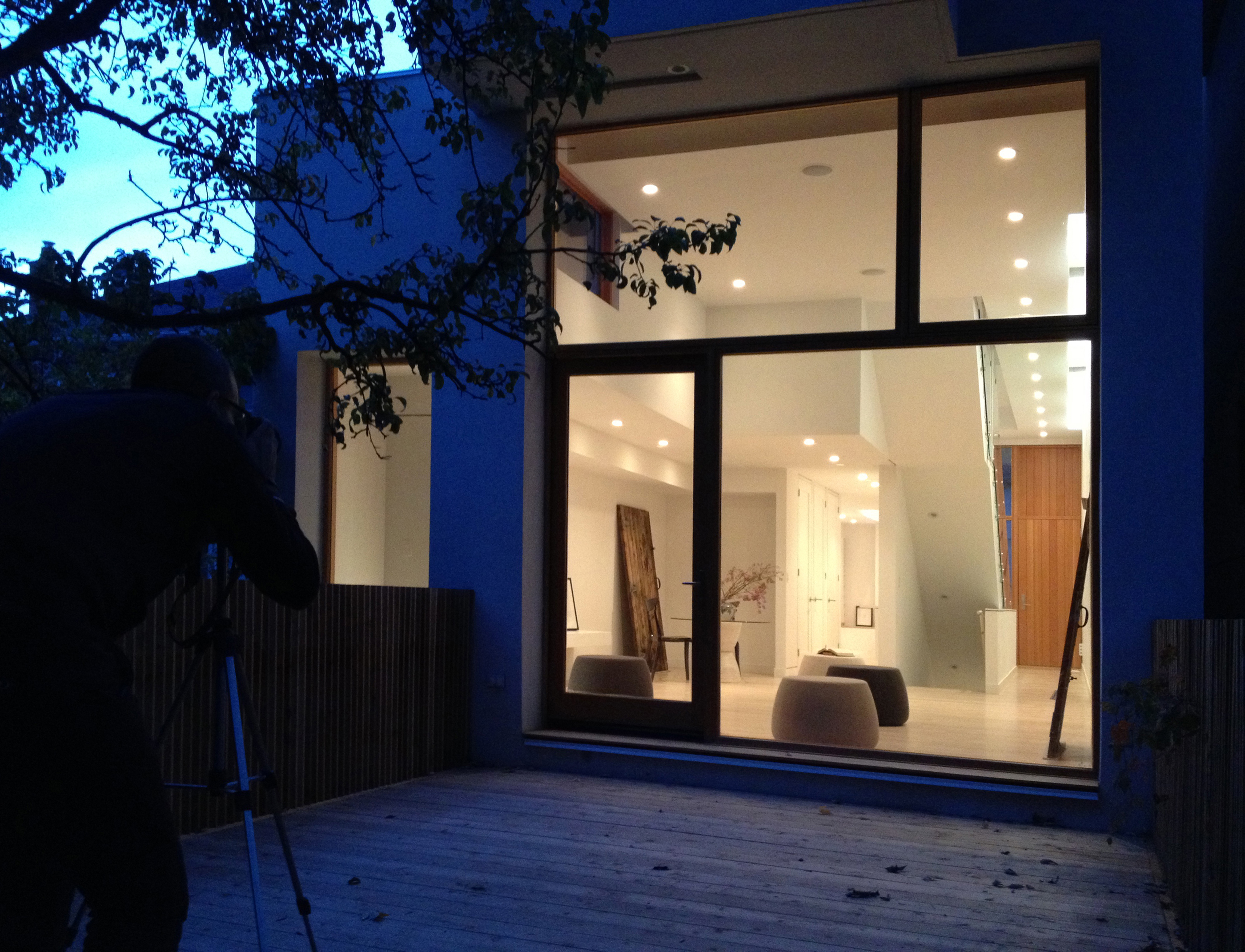 The Offset House by Ja Architecture Studio Inc, Arta Design and Build ...