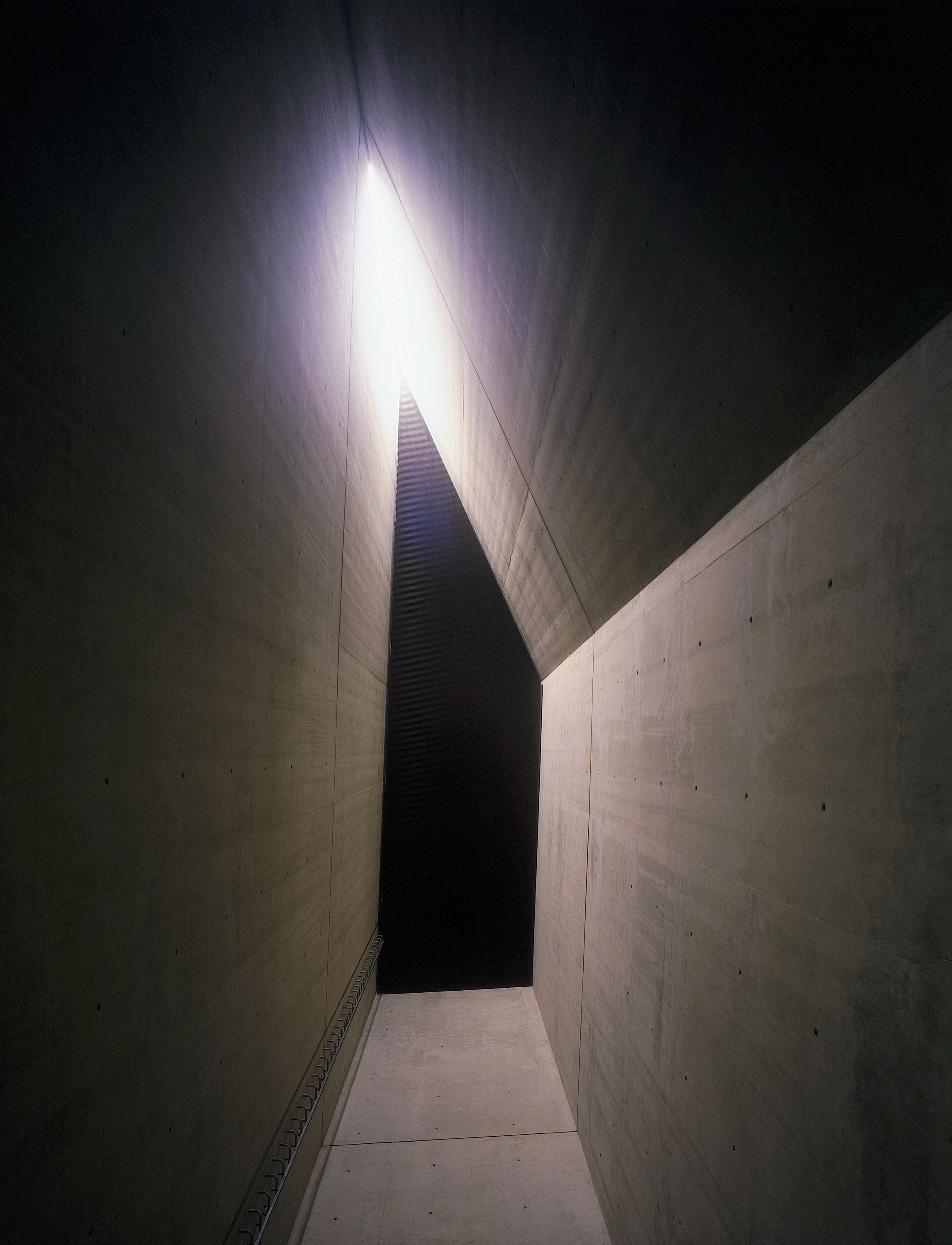 Jewish Museum Berlin by Studio Daniel Libeskind, SPIRIT OF SPACE ...