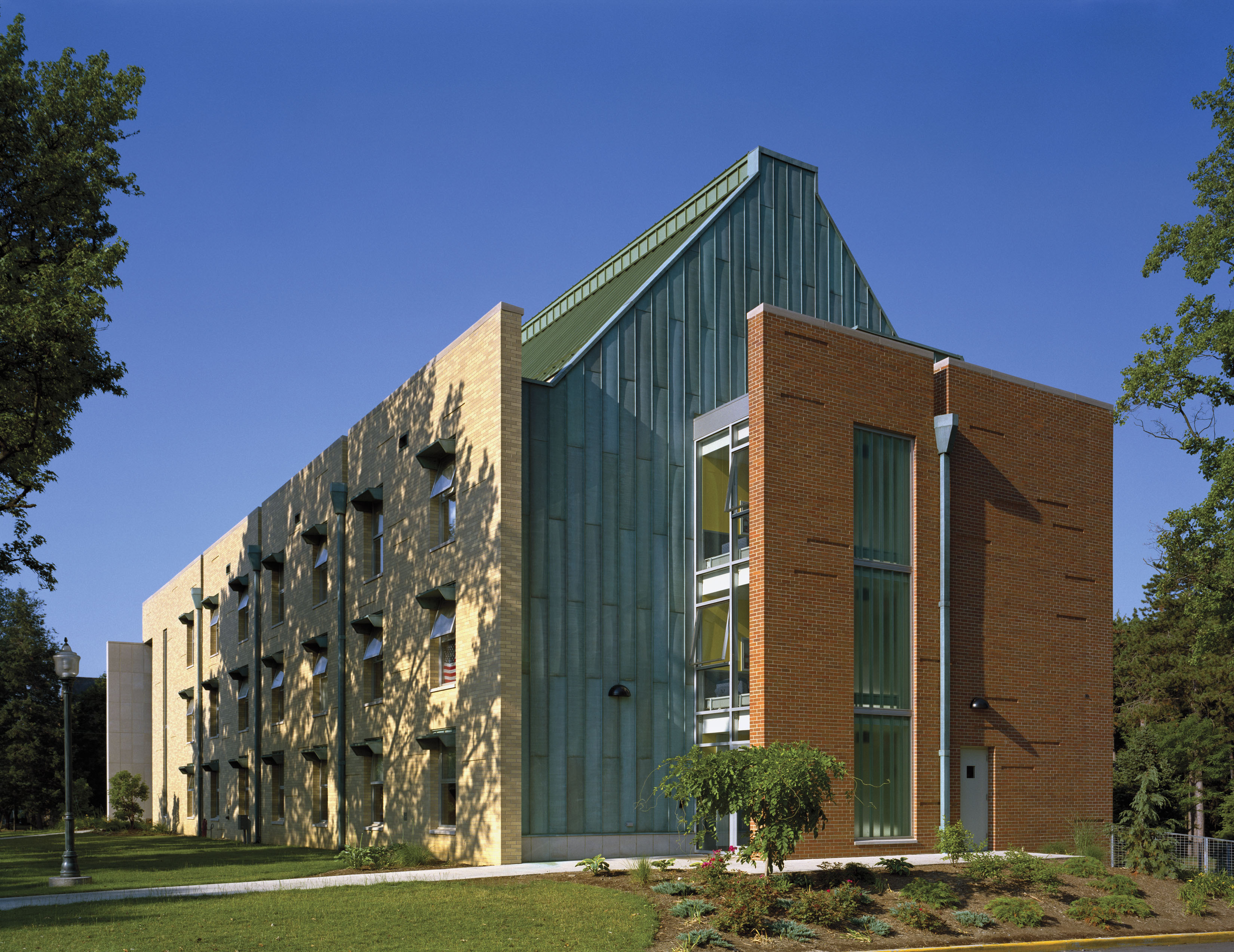 Bornhuetter Hall - Architizer