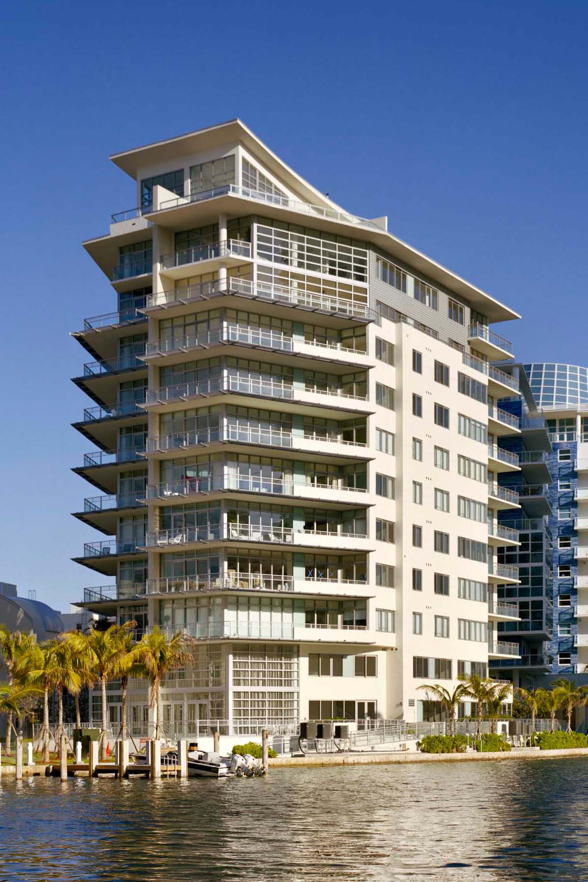 Aqua Miami Apartment by Alexander Gorlin Architects - Architizer