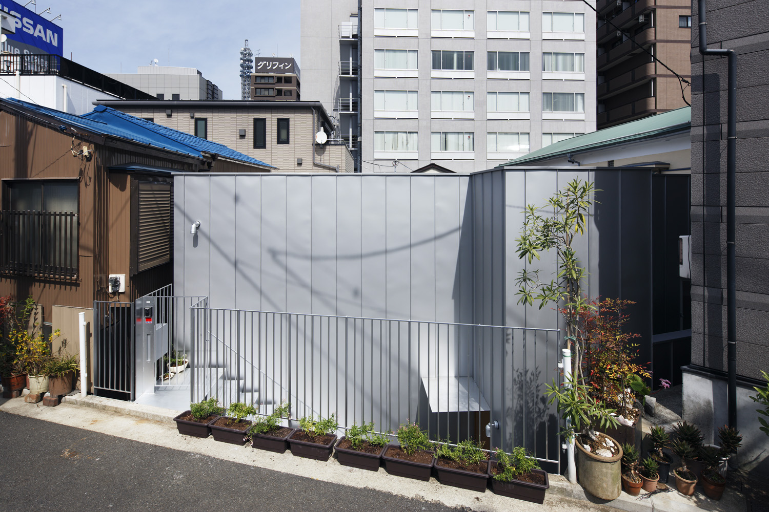 Daylight House by Takeshi Hosaka architects - Architizer