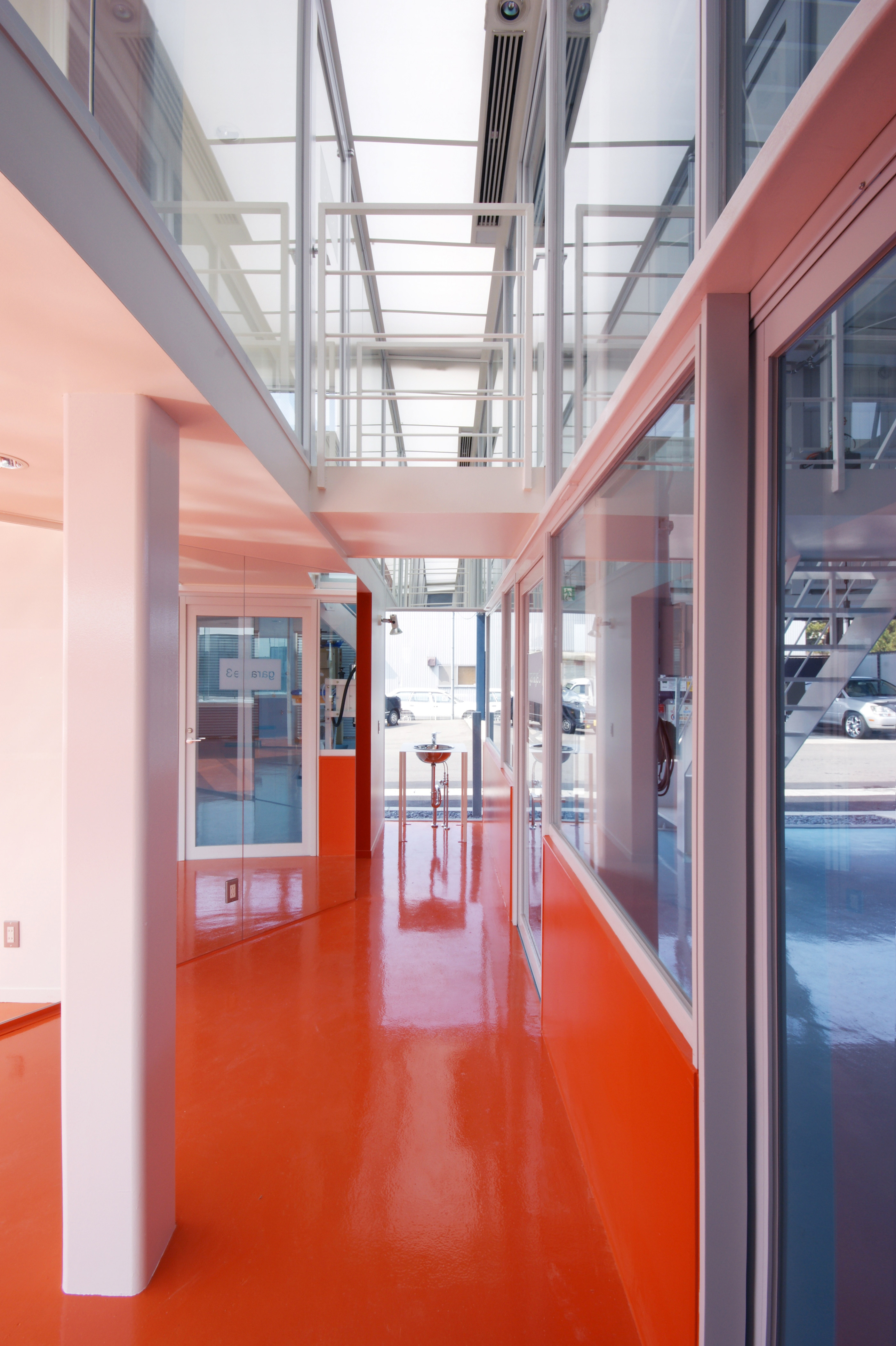 Mederu – Auto Repair Shop by Daigo Ishii + Future-scape Architects ...