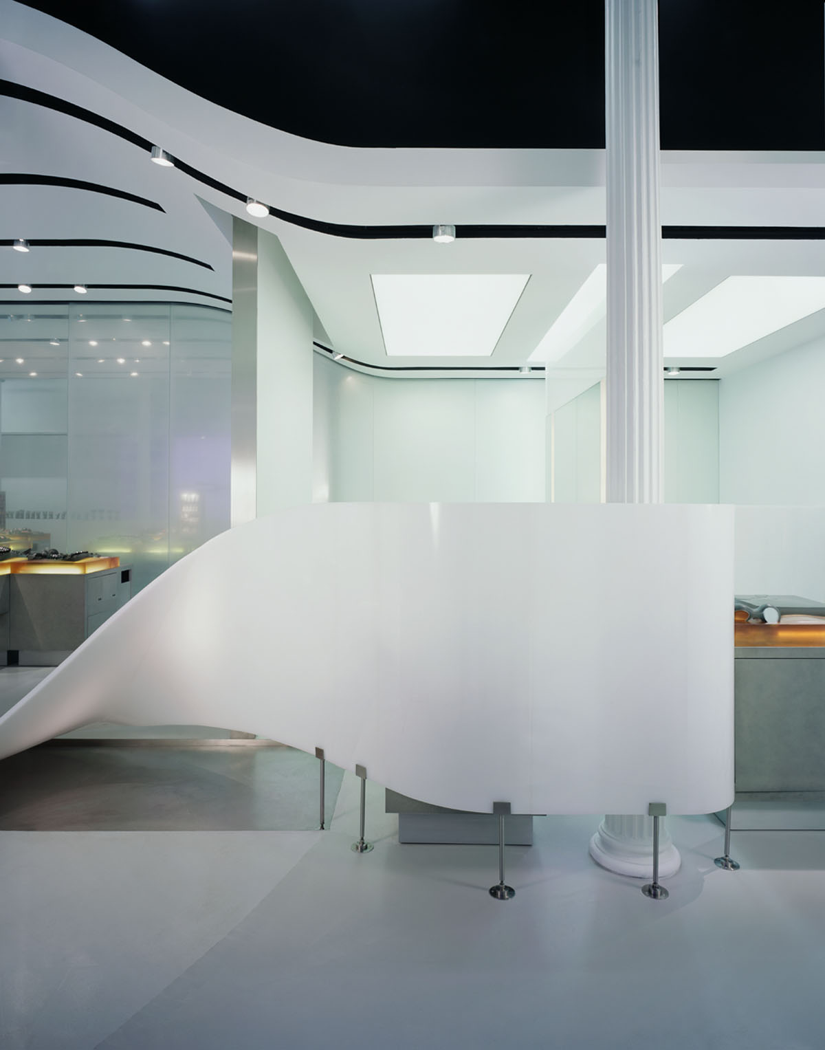 MAC Cosmetics Store - SoHo New York - Architizer