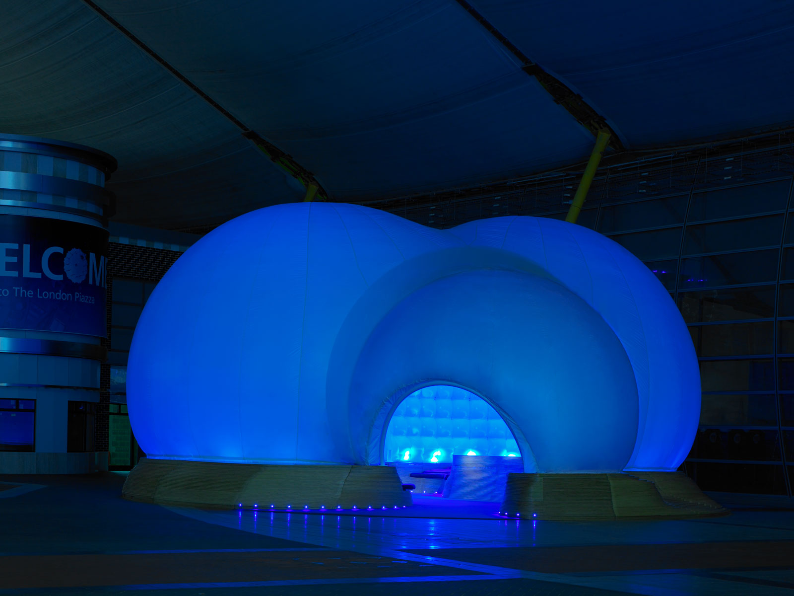 The O2 Brand Experience London by Circular - Architizer