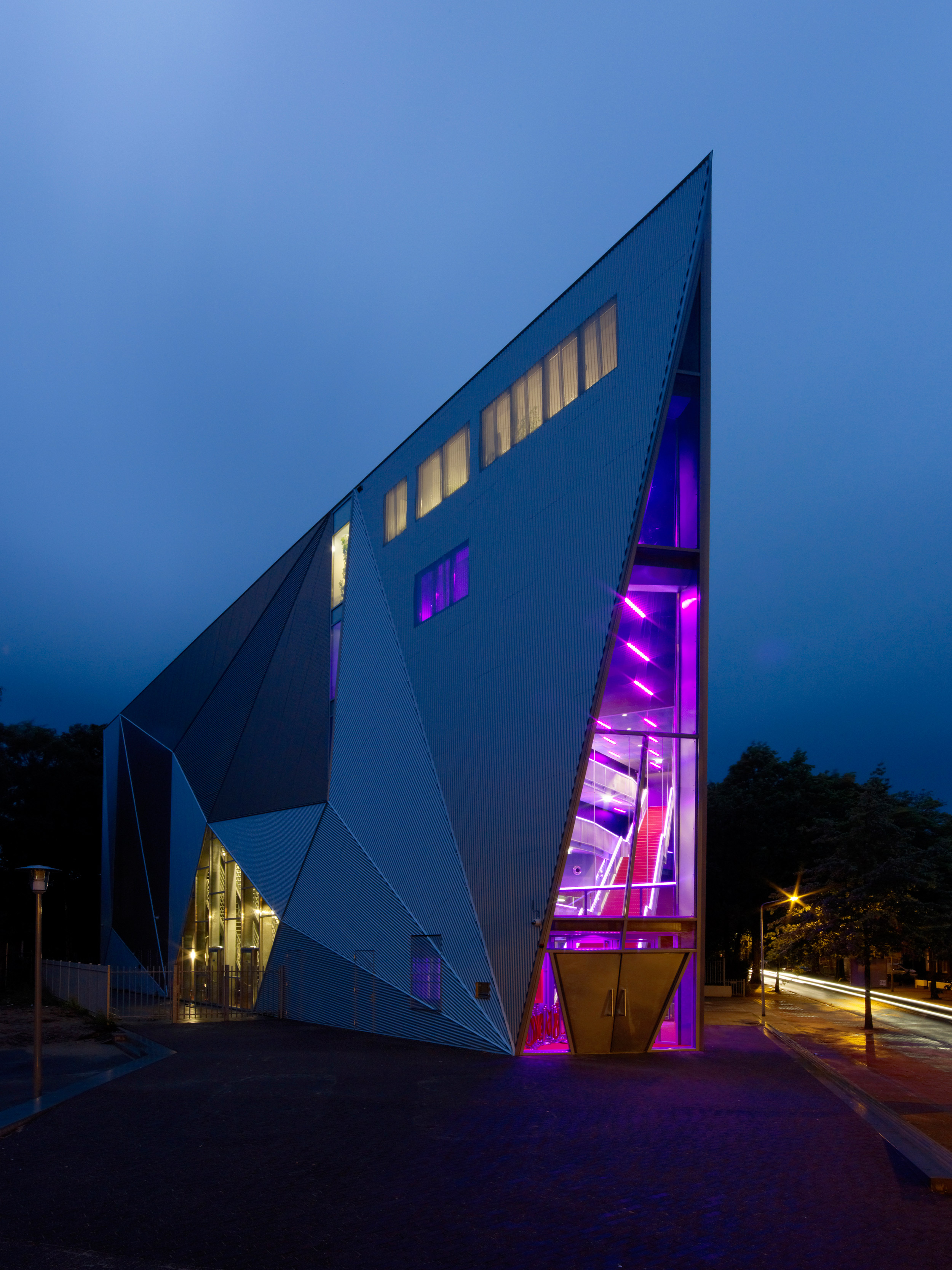The Sovereign Pop Venue by de Architekten Cie. - Architizer