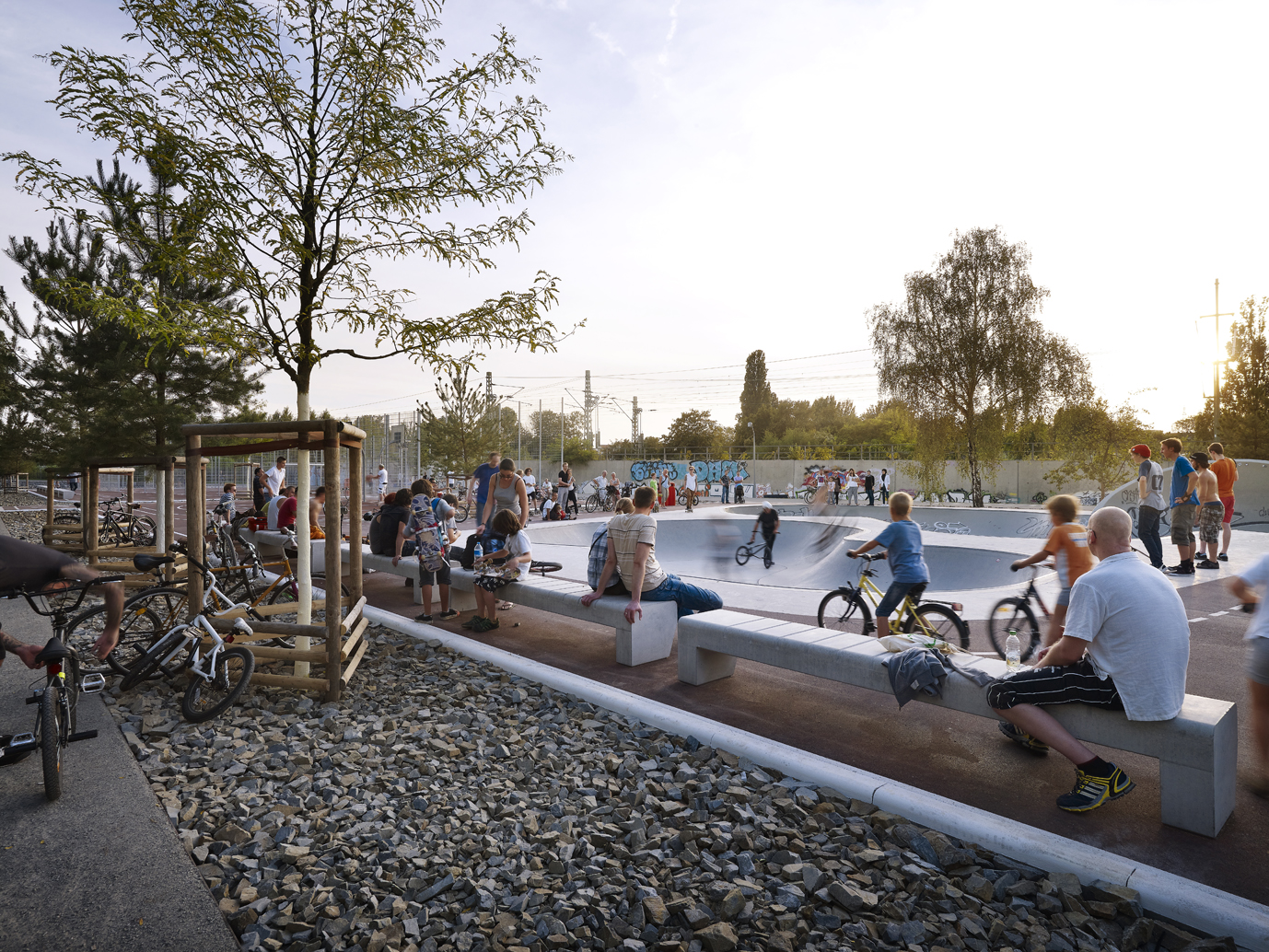 Park am Gleisdreieck Berlin by Atelier Loidl Landscape Architects and ...