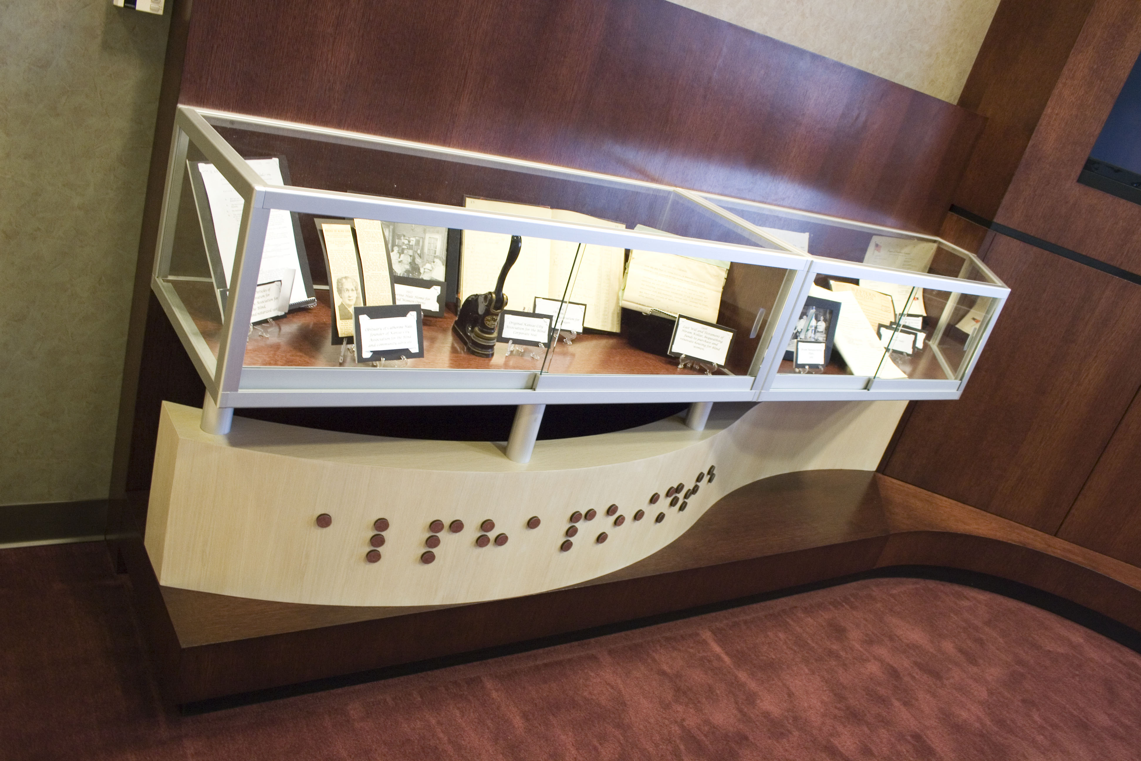 Alphapointe Lobby Display - Architizer